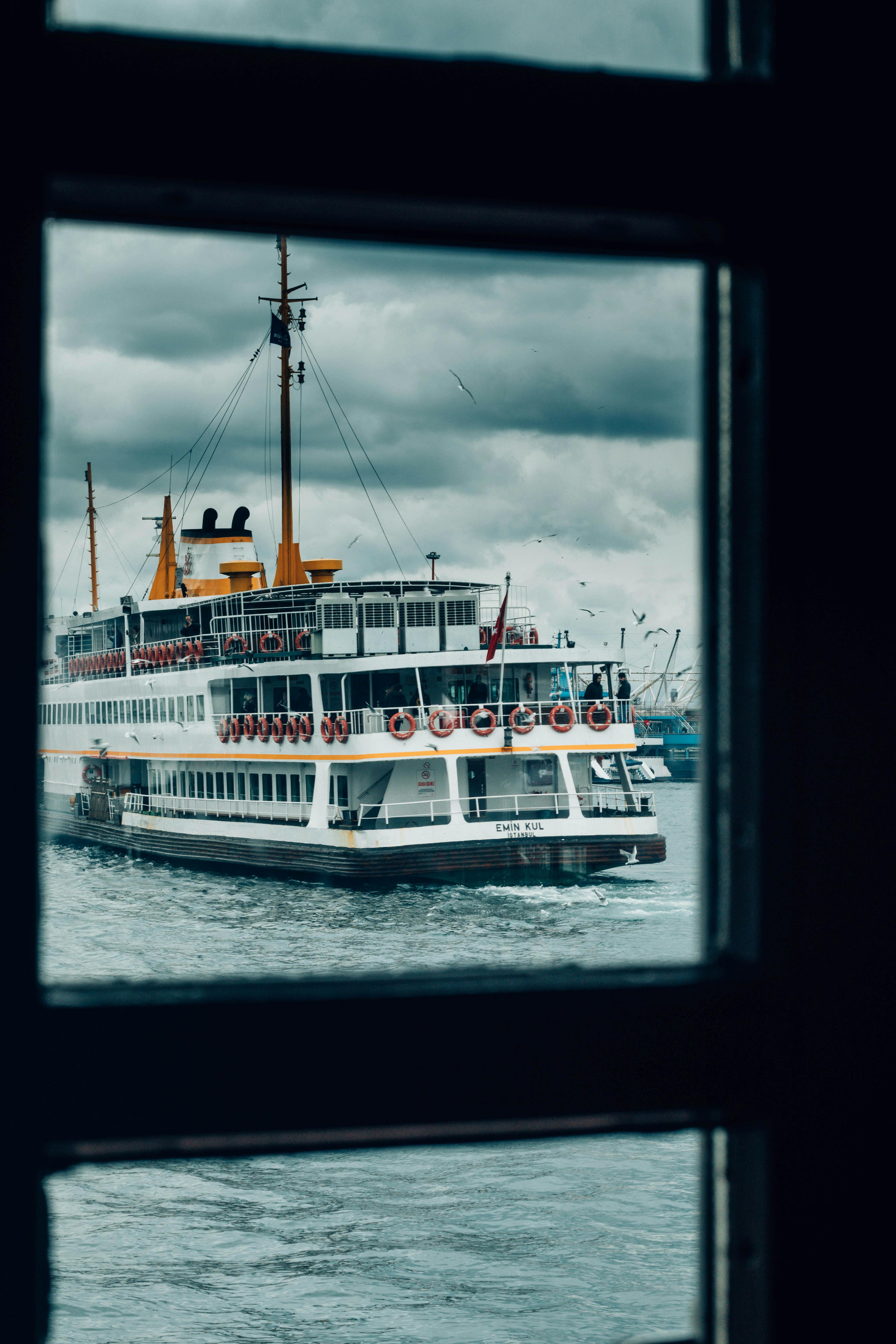 Small Passenger Vessel Photos, Download The BEST Free Small Passenger ...