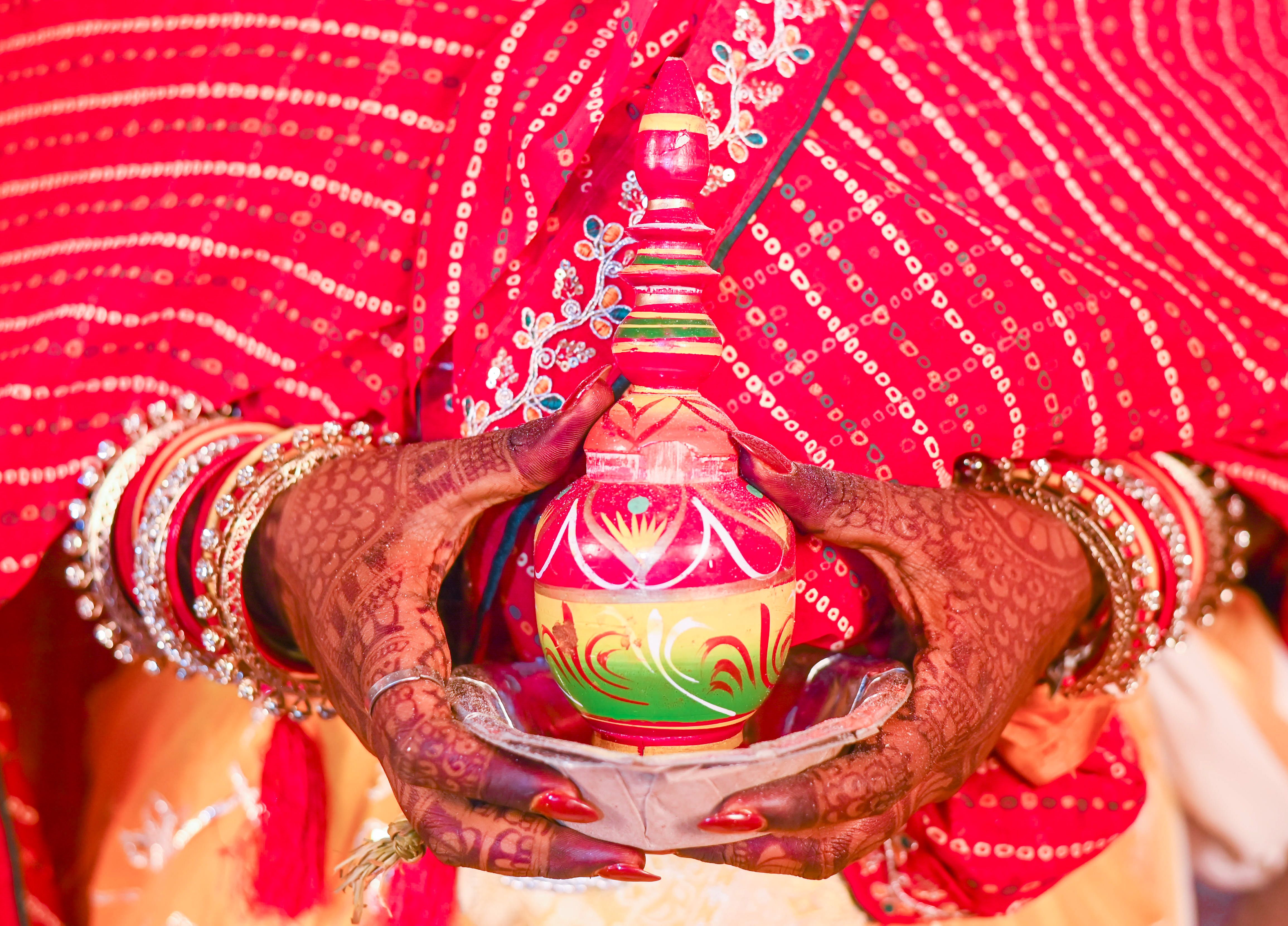 Indian Saas Bahu Photos, Download The BEST Free Indian Saas Bahu Stock ...