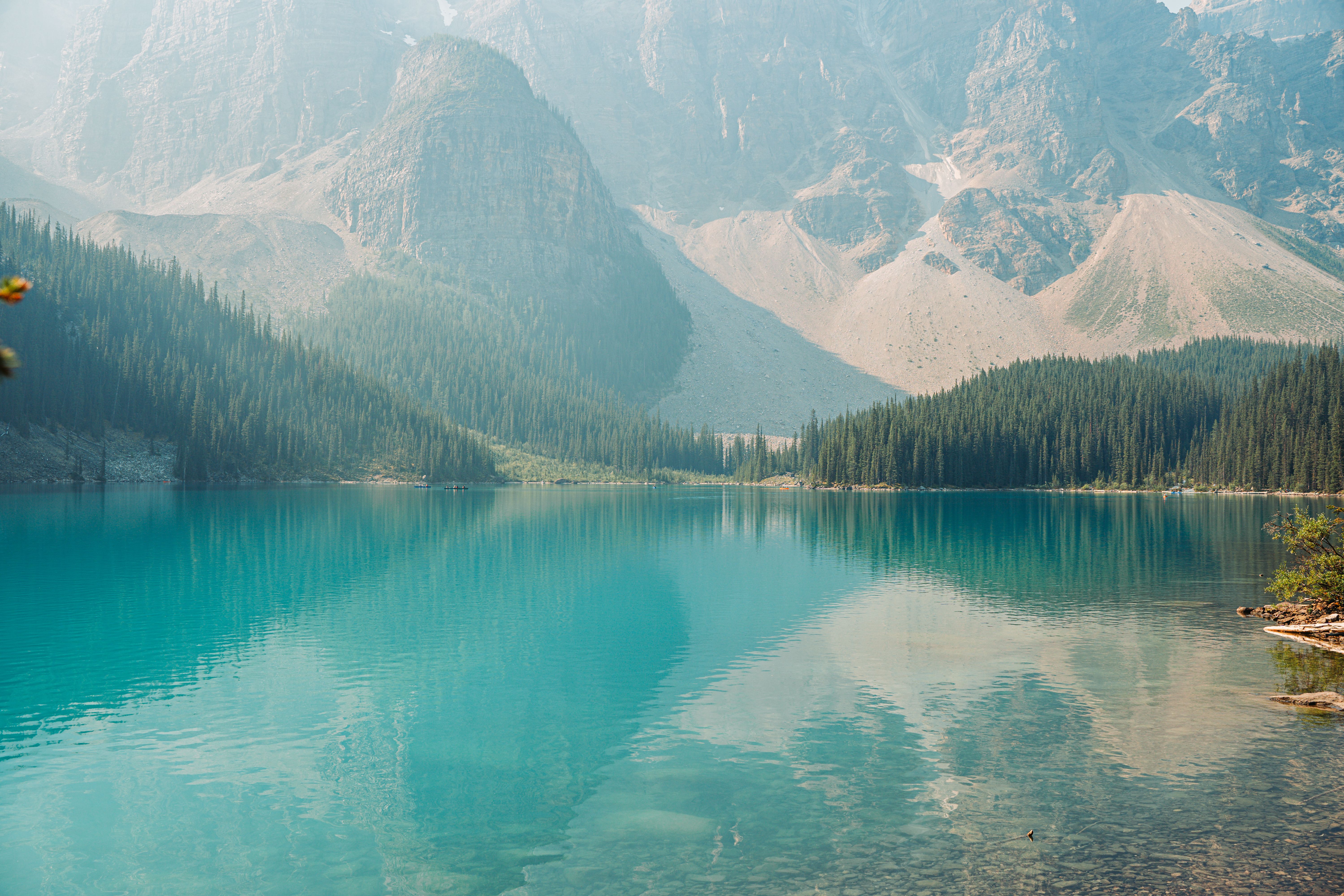 Serene View of Moraine Lake in Banff National Park · Free Stock Photo