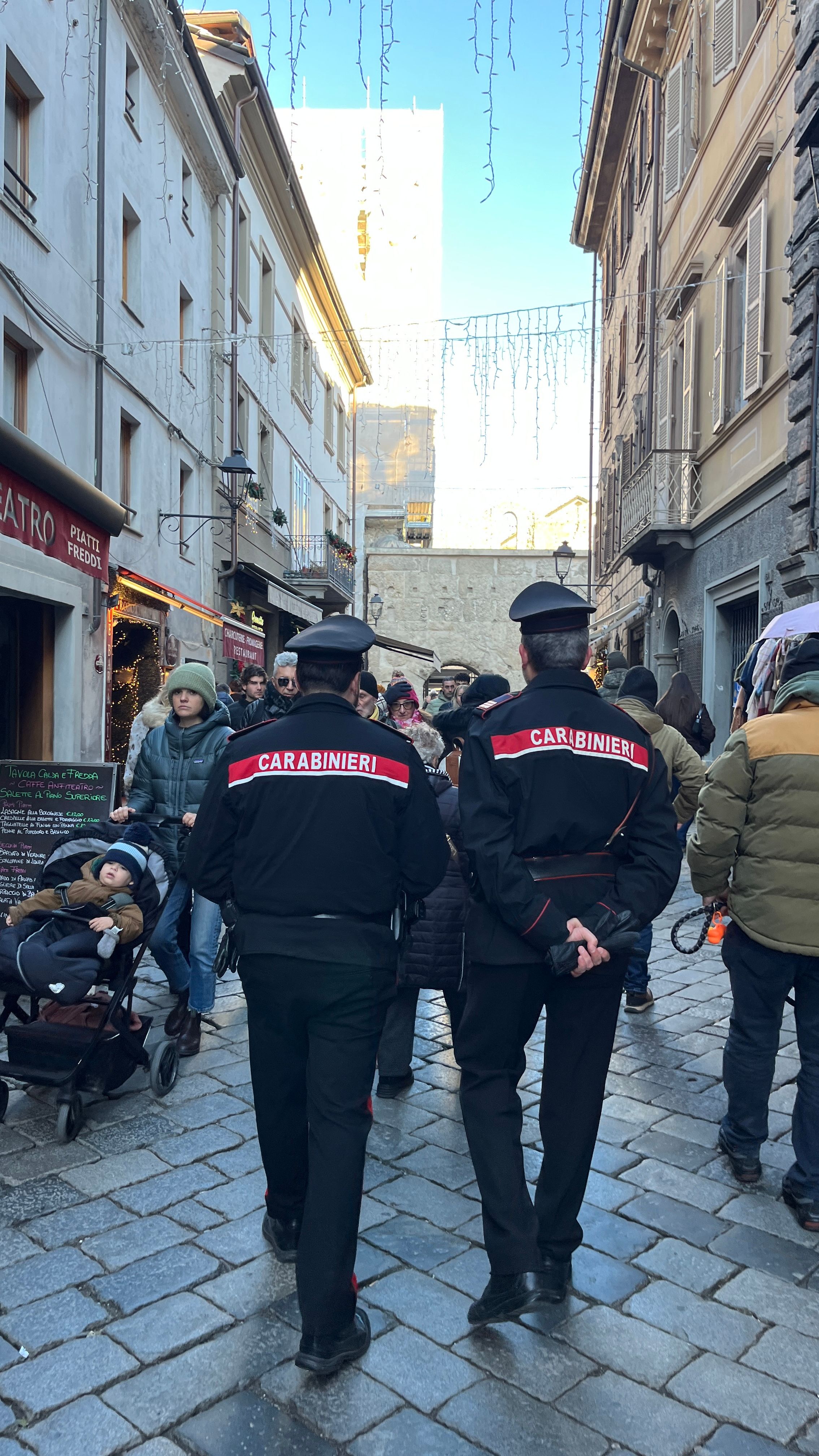 Le 3000+ migliori foto di Carabinieri · Download gratuito al 100% ...