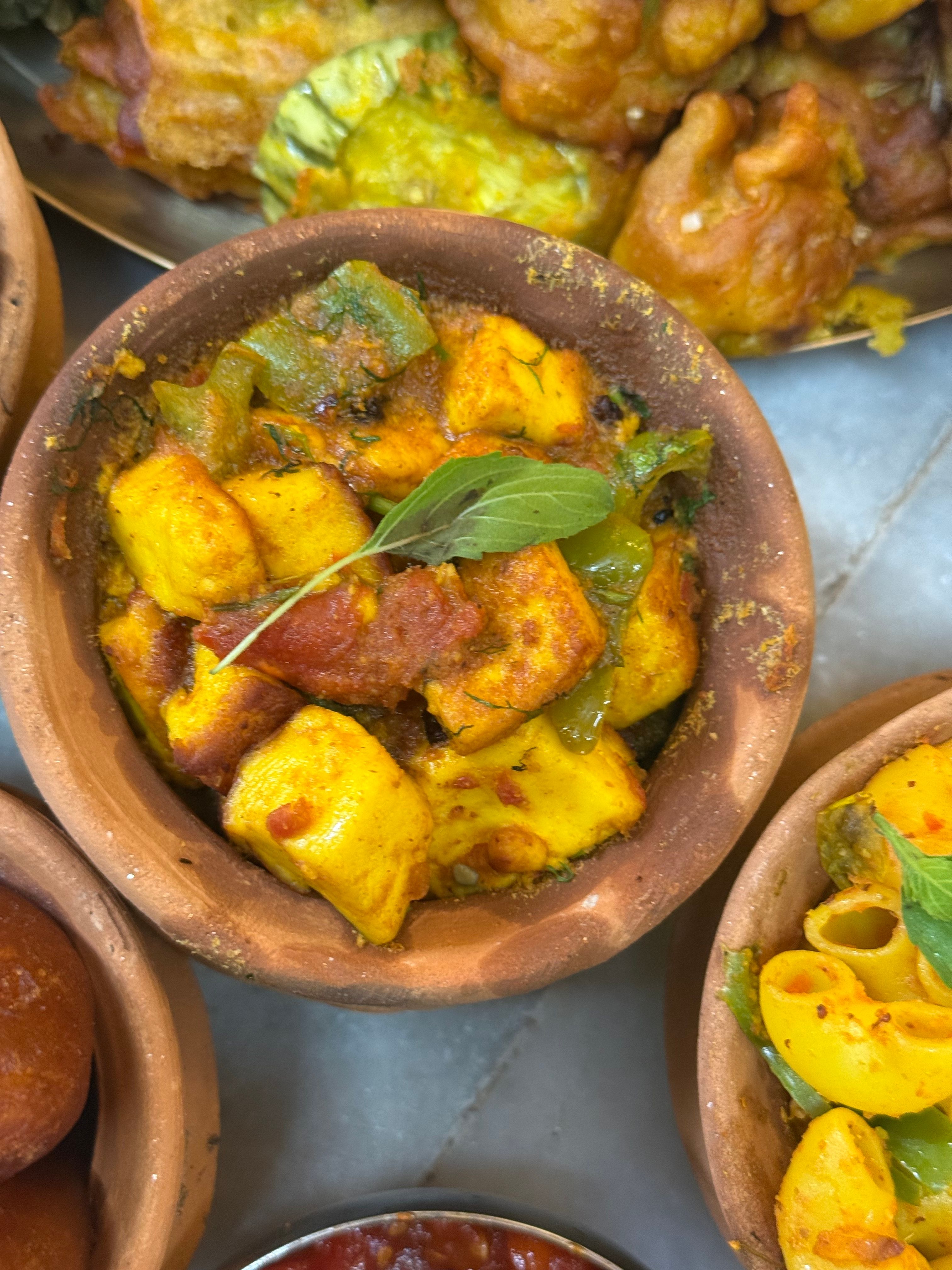 Masala Okhli Photos, Download The BEST Free Masala Okhli Stock Photos ...