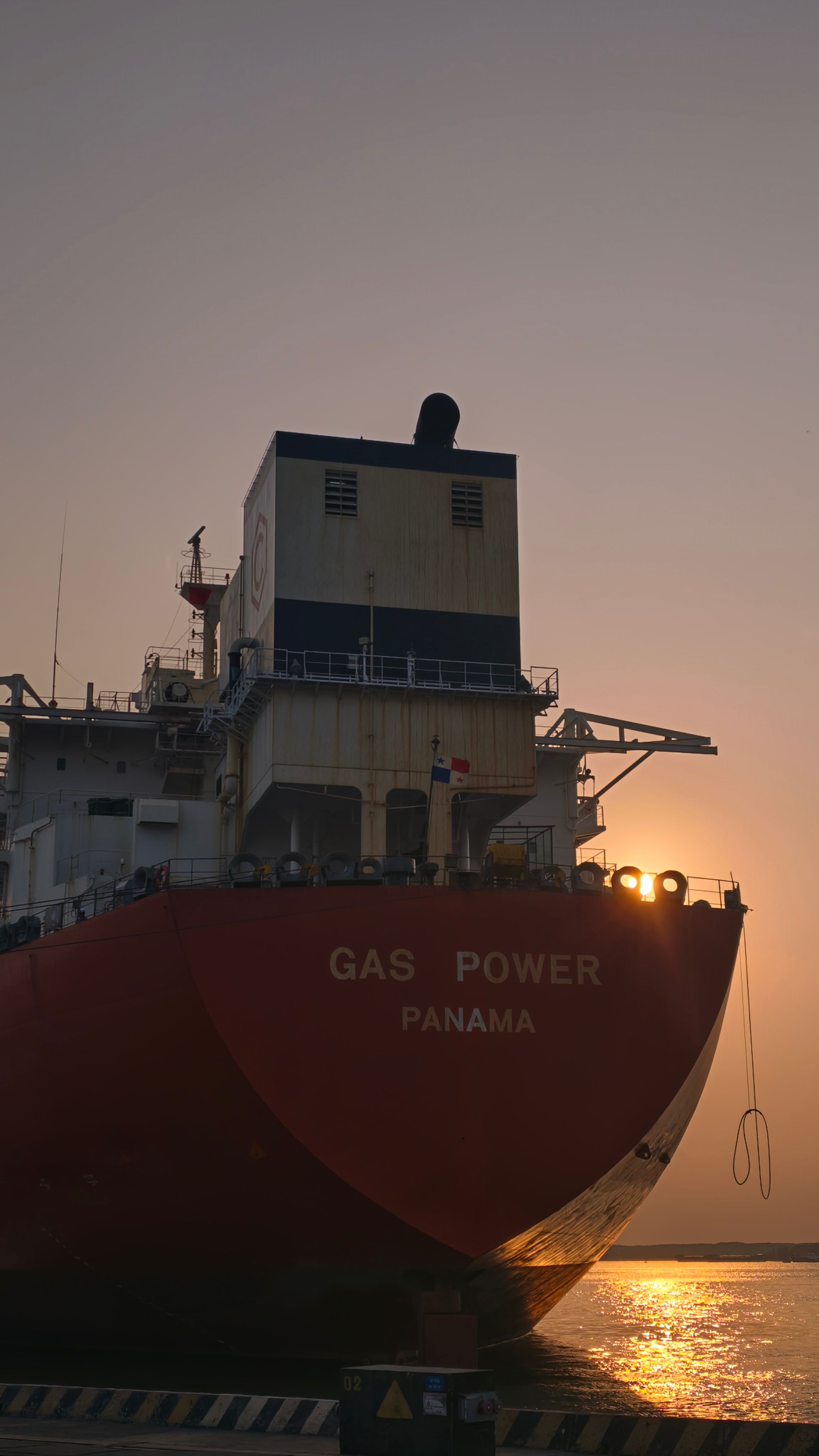 Lng Photos, Download The BEST Free Lng Stock Photos & HD Images