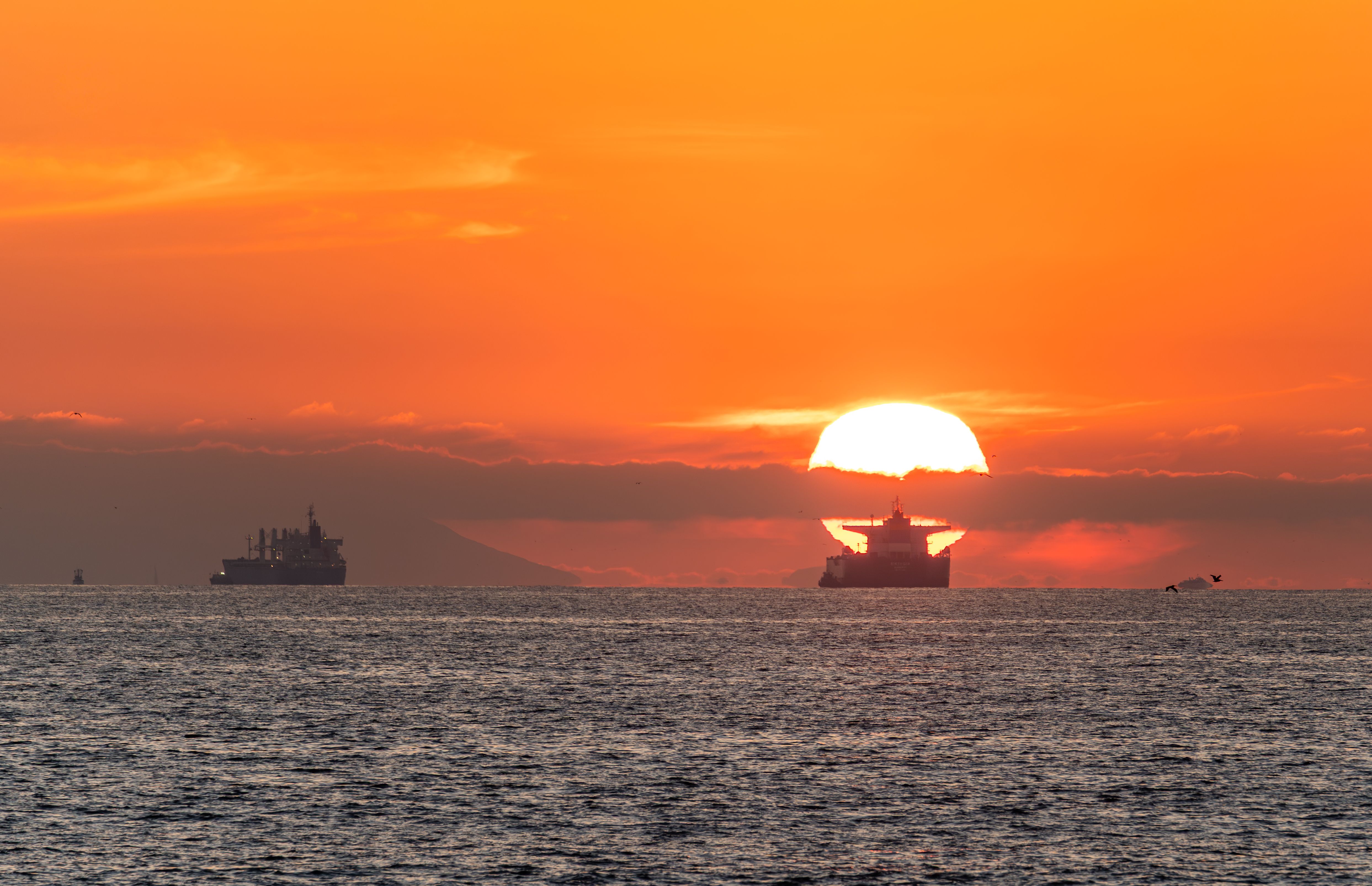 Ocean Ship In Sunset Photos, Download The BEST Free Ocean Ship In ...