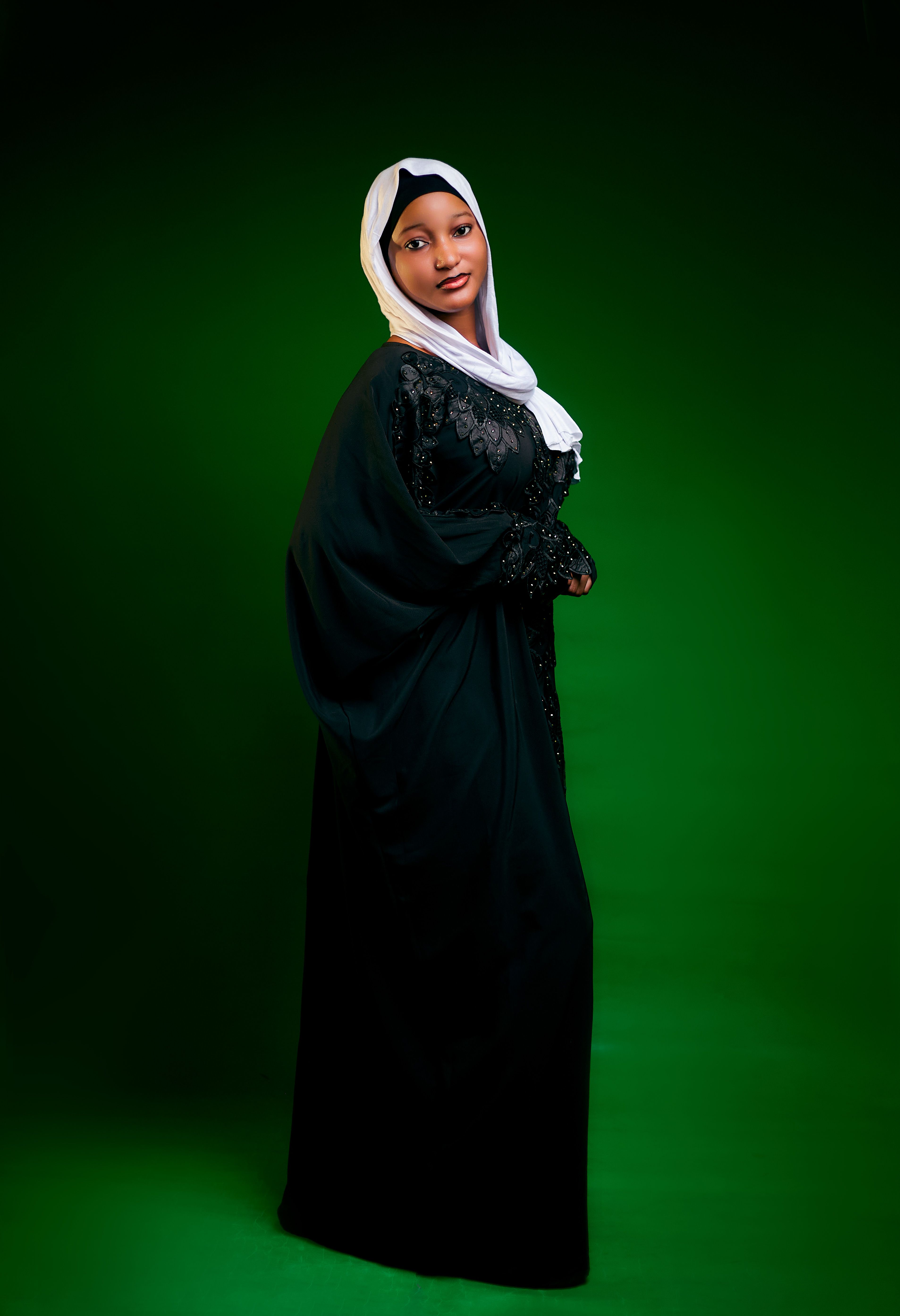 Hijab Woman Arab Abaya Bayg Photos, Download The BEST Free Hijab Woman ...