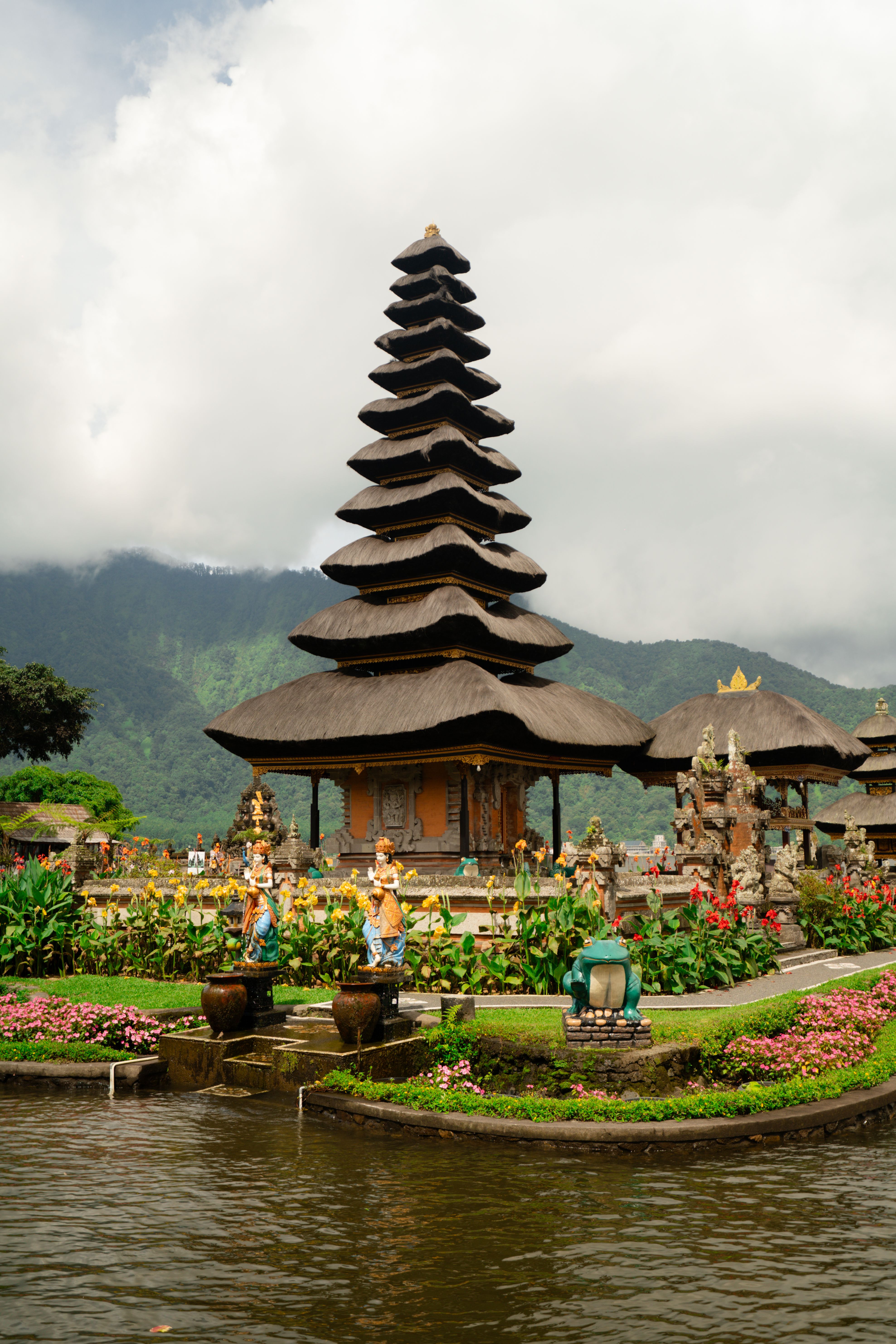 Scenic View of Bali Temple and Reflection · Free Stock Photo