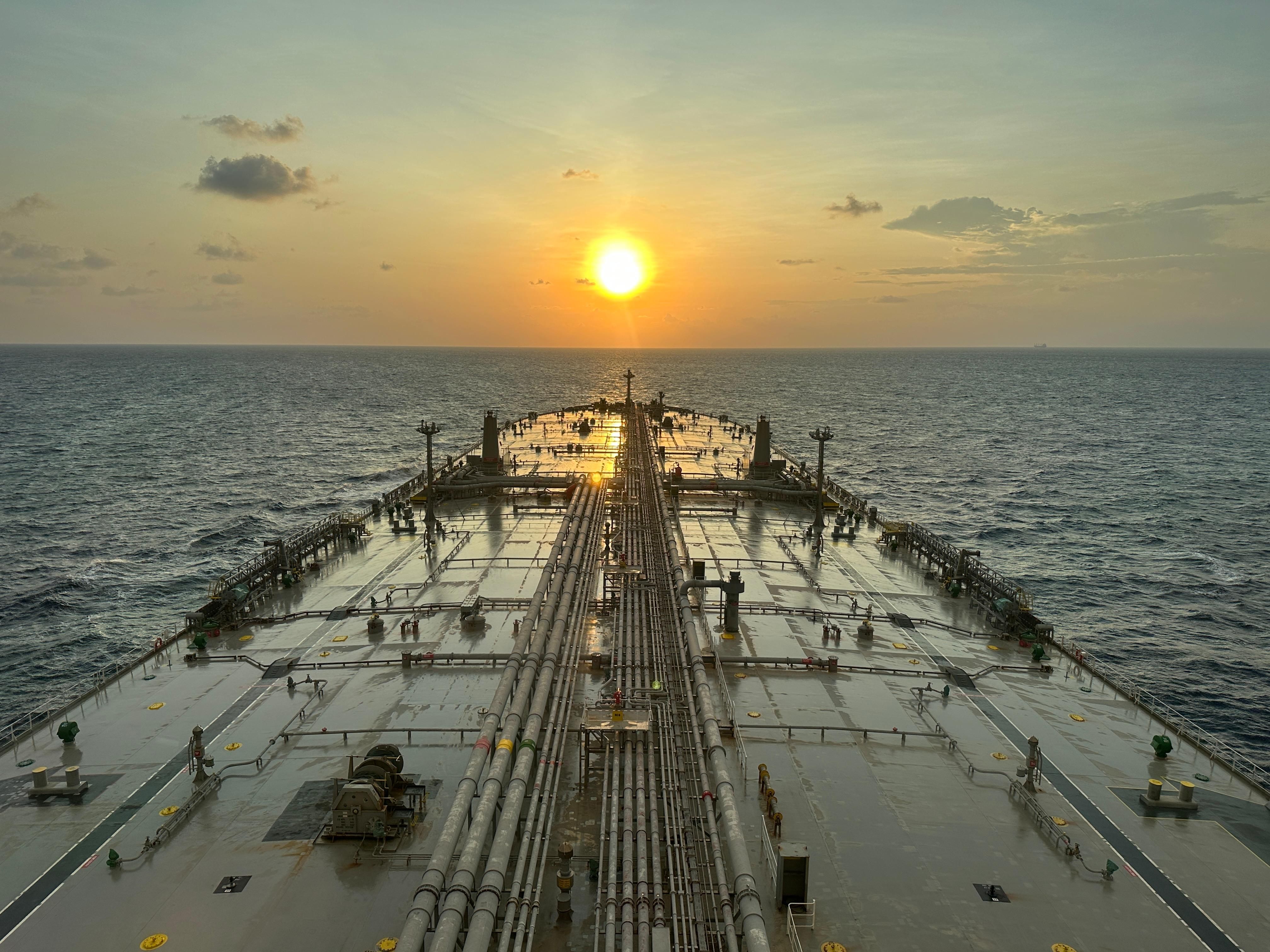 Ocean Ship In Sunset Photos, Download The BEST Free Ocean Ship In ...
