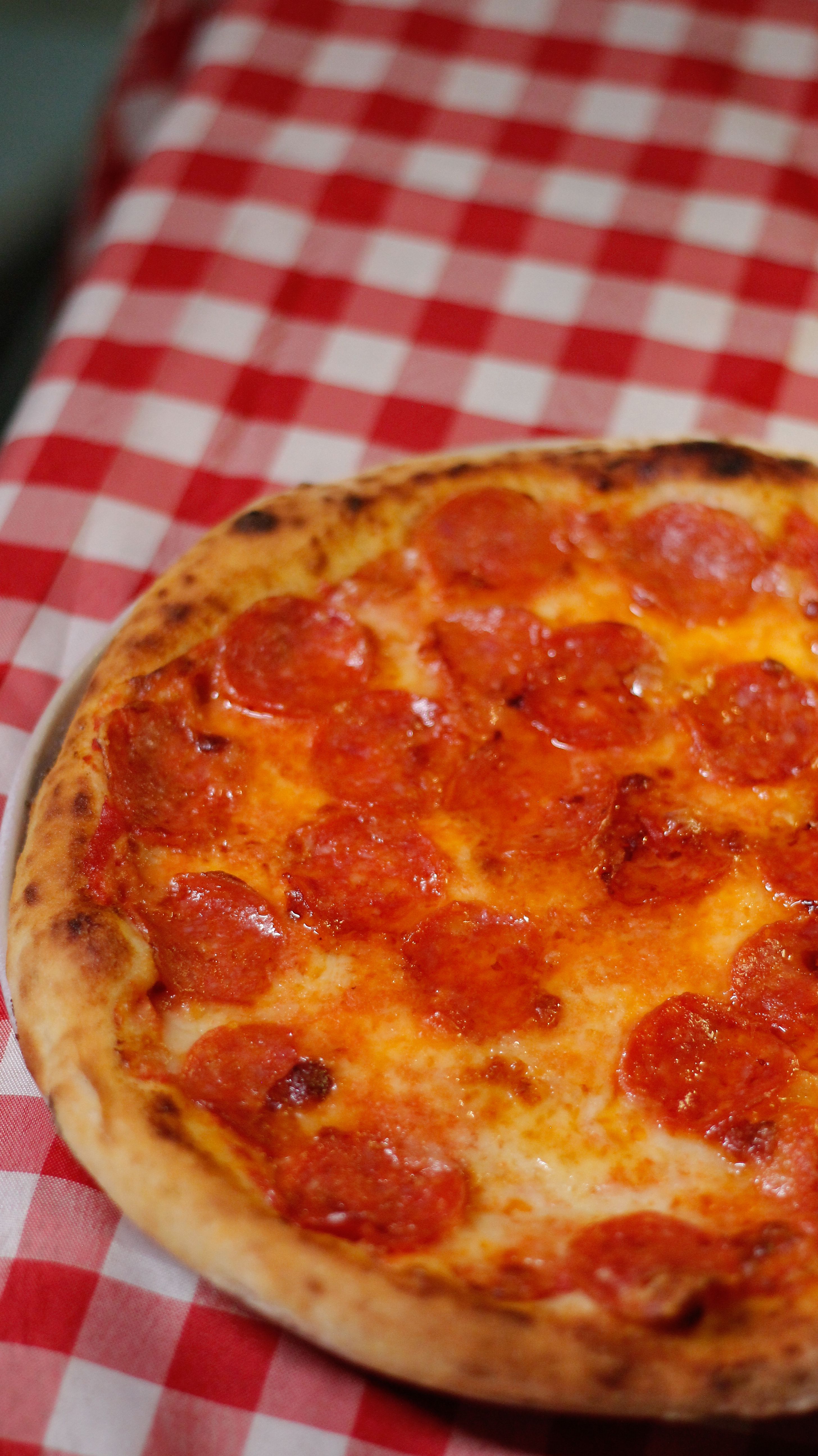Pepperoni Pizza Photos, Download The BEST Free Pepperoni Pizza Stock ...