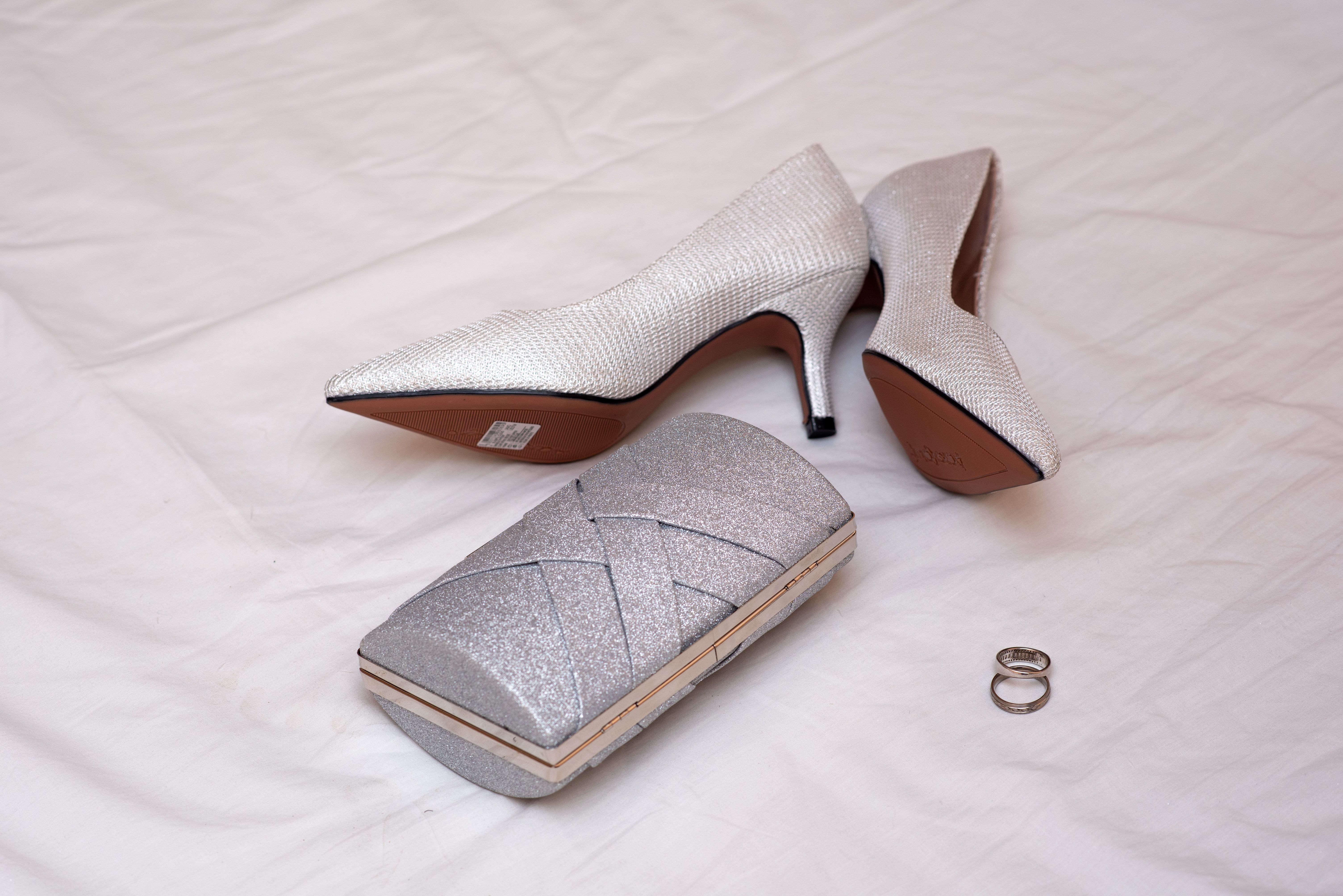 Camela Clutch Photos, Download The BEST Free Camela Clutch Stock Photos ...