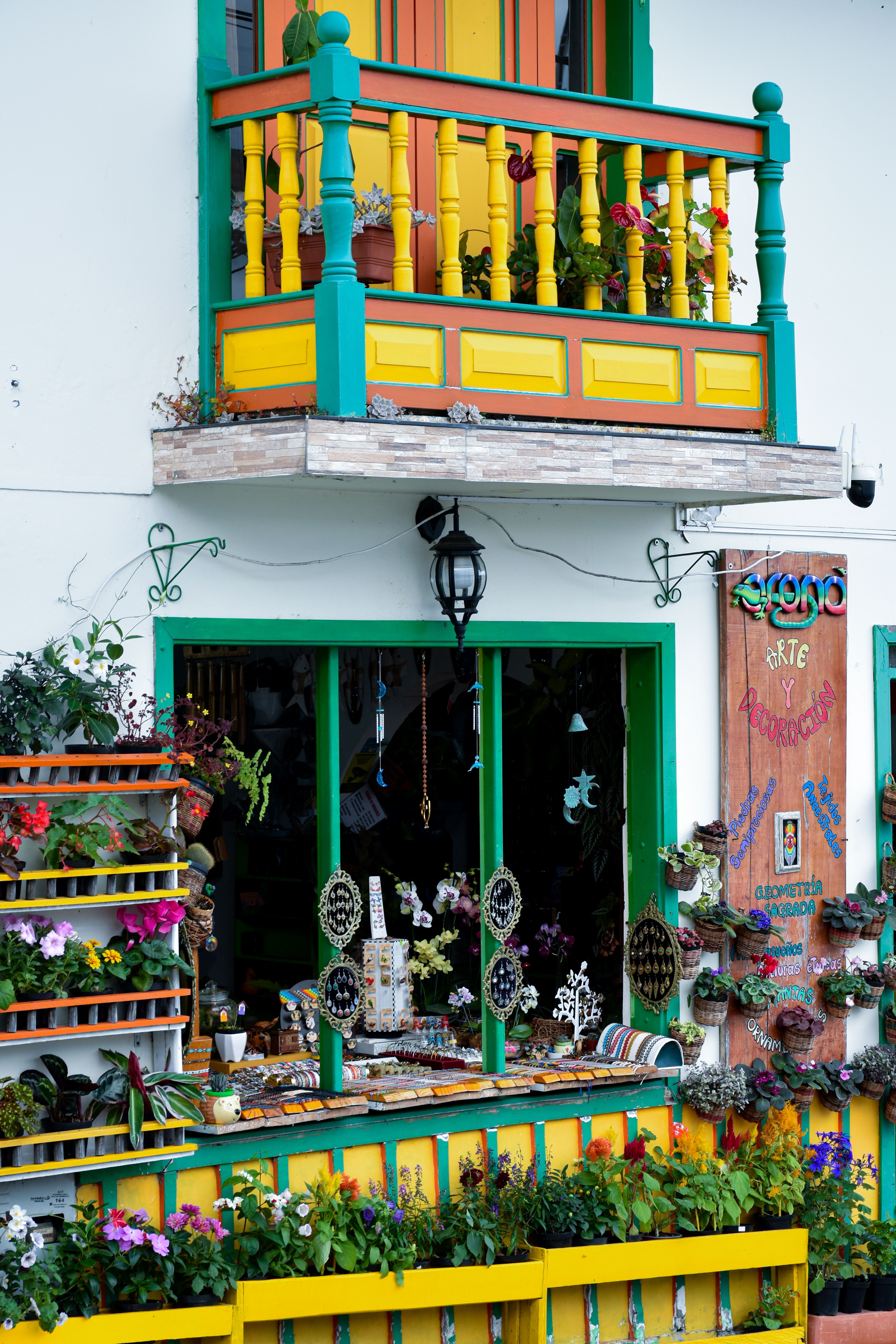 Colorful Colombian Street Balcony in Filandia · Free Stock Photo