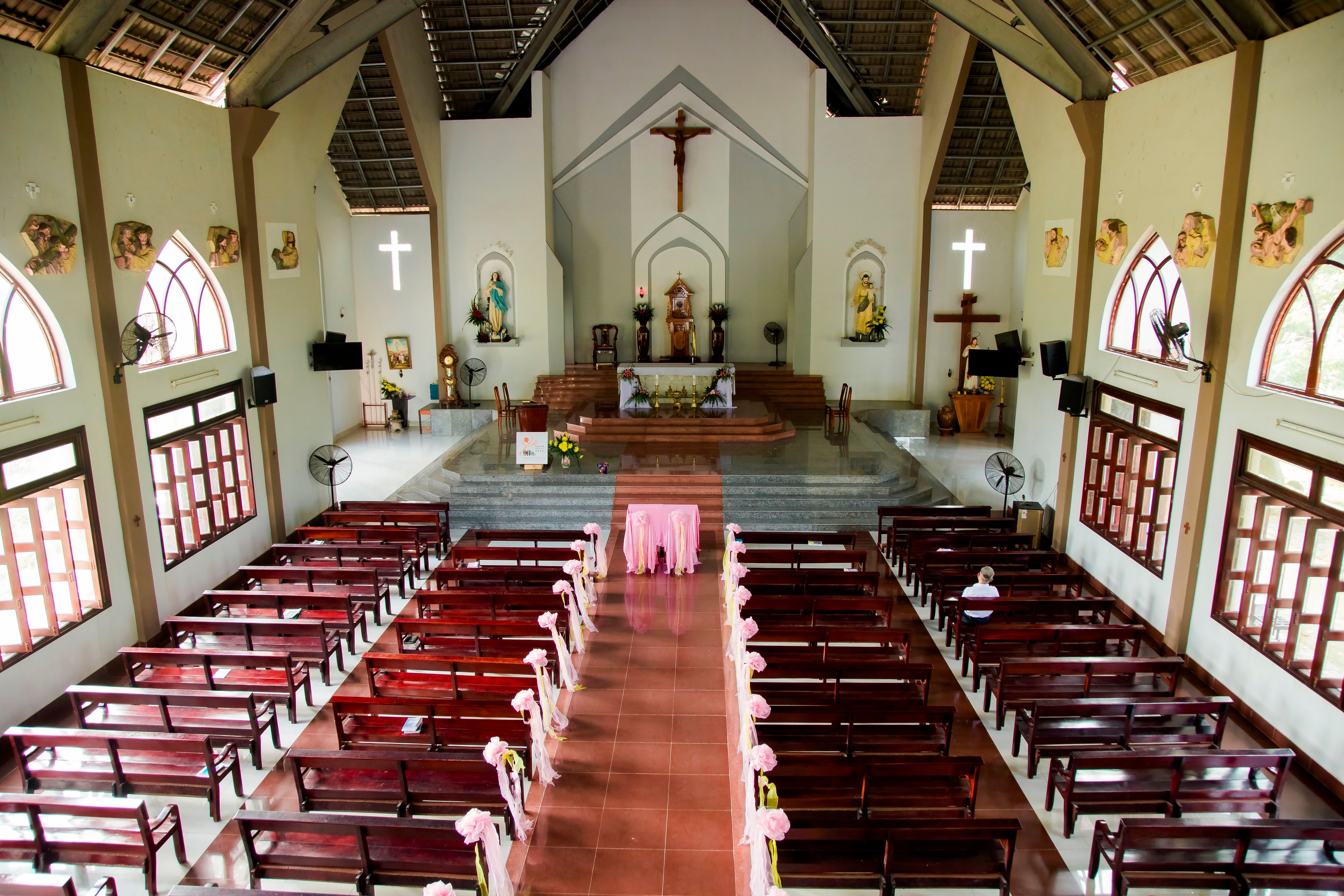 Beautiful Church Interior with Benches and Altar · Free Stock Photo