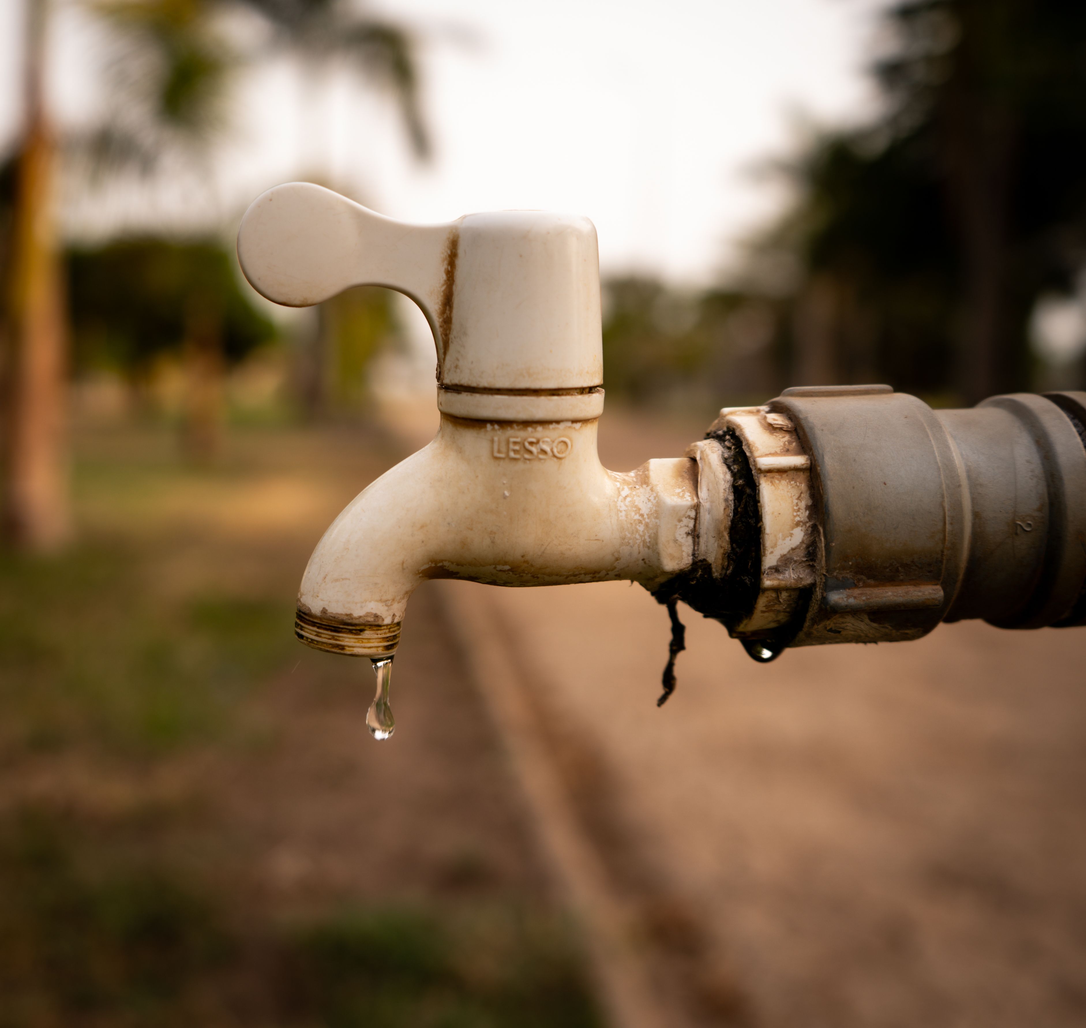 Pipes Dripping Water Shed Photos, Download The BEST Free Pipes Dripping ...