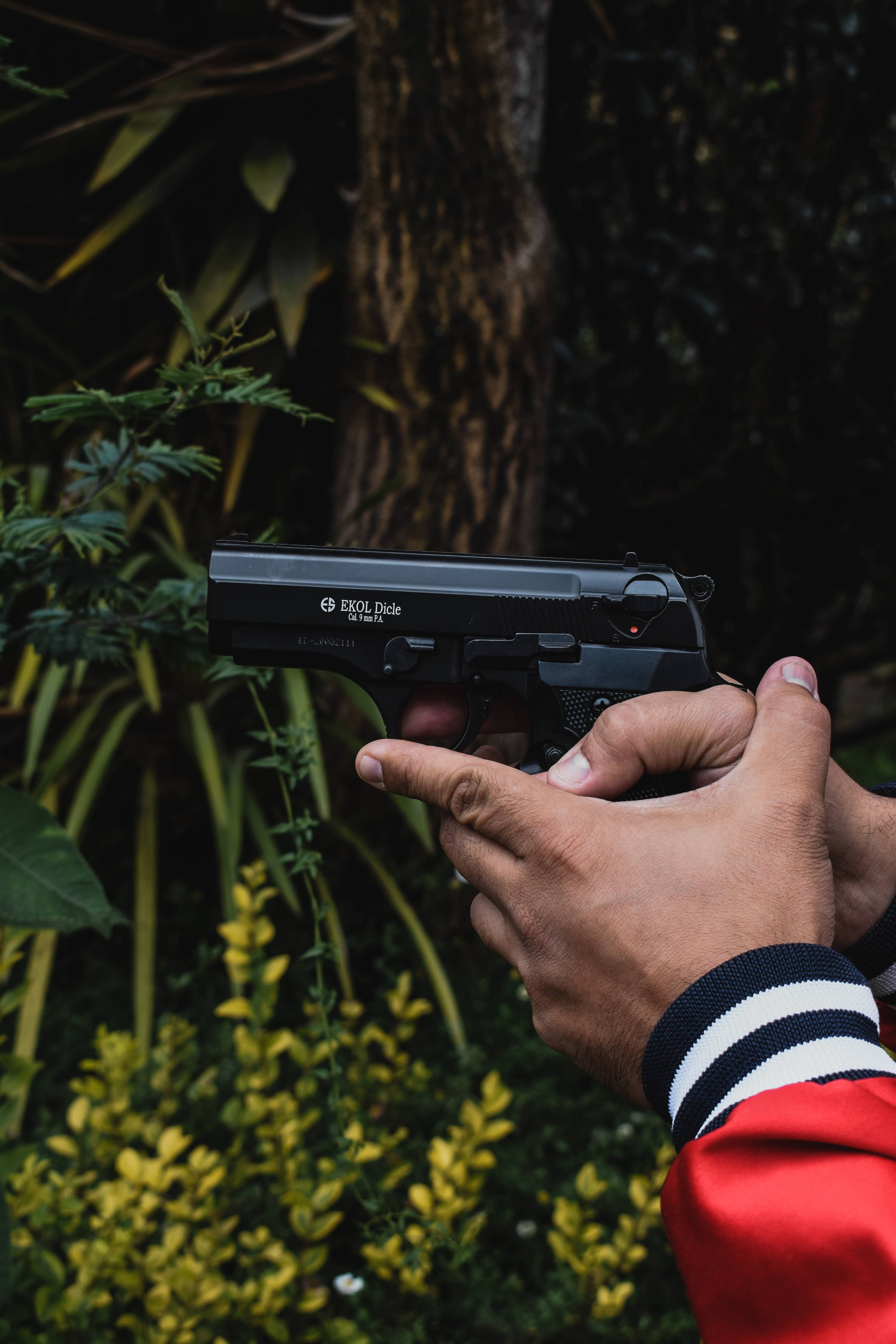Gun Hand Dark Photos, Download The BEST Free Gun Hand Dark Stock Photos ...