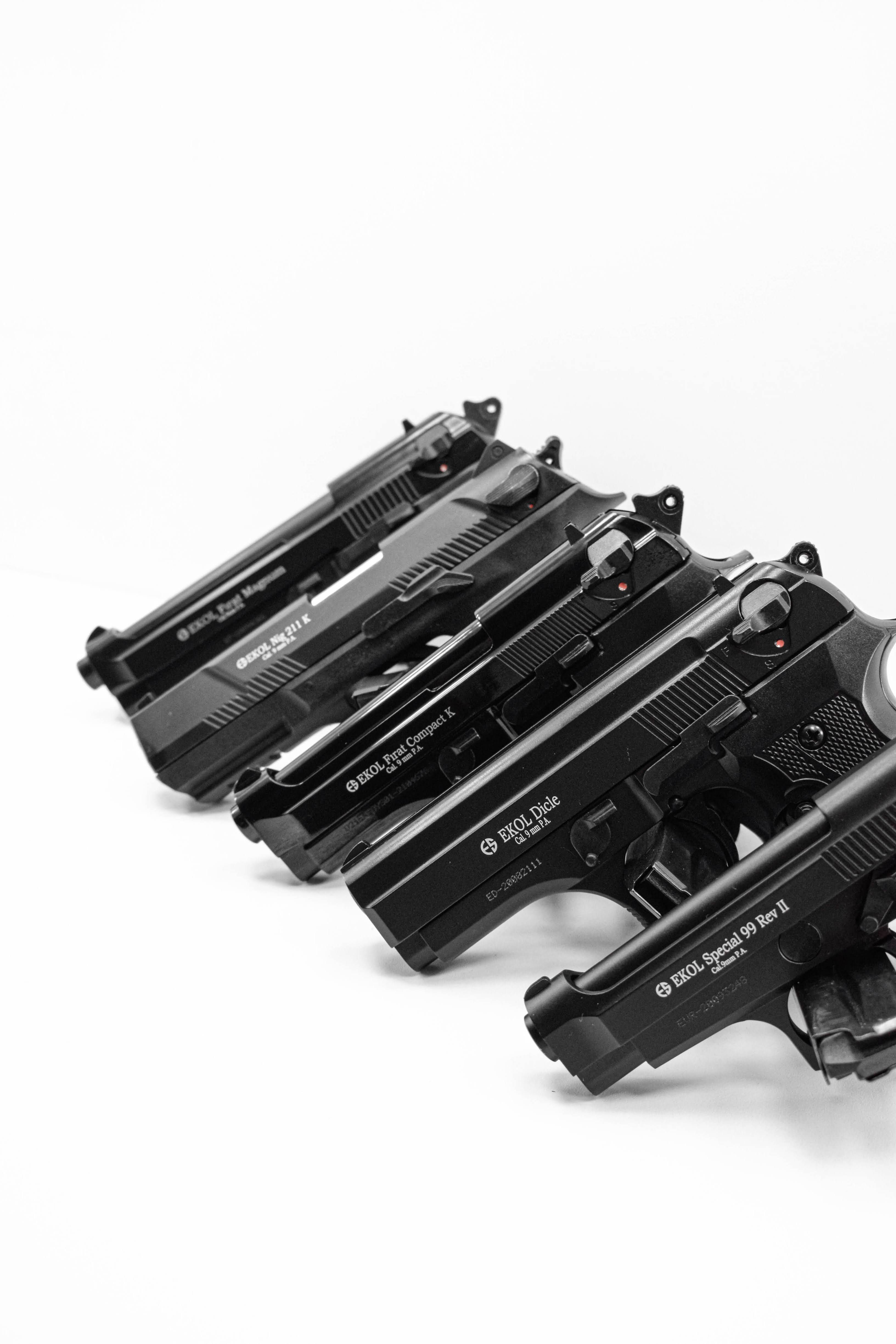 Gun Wallpaper Photos, Download The BEST Free Gun Wallpaper Stock Photos ...