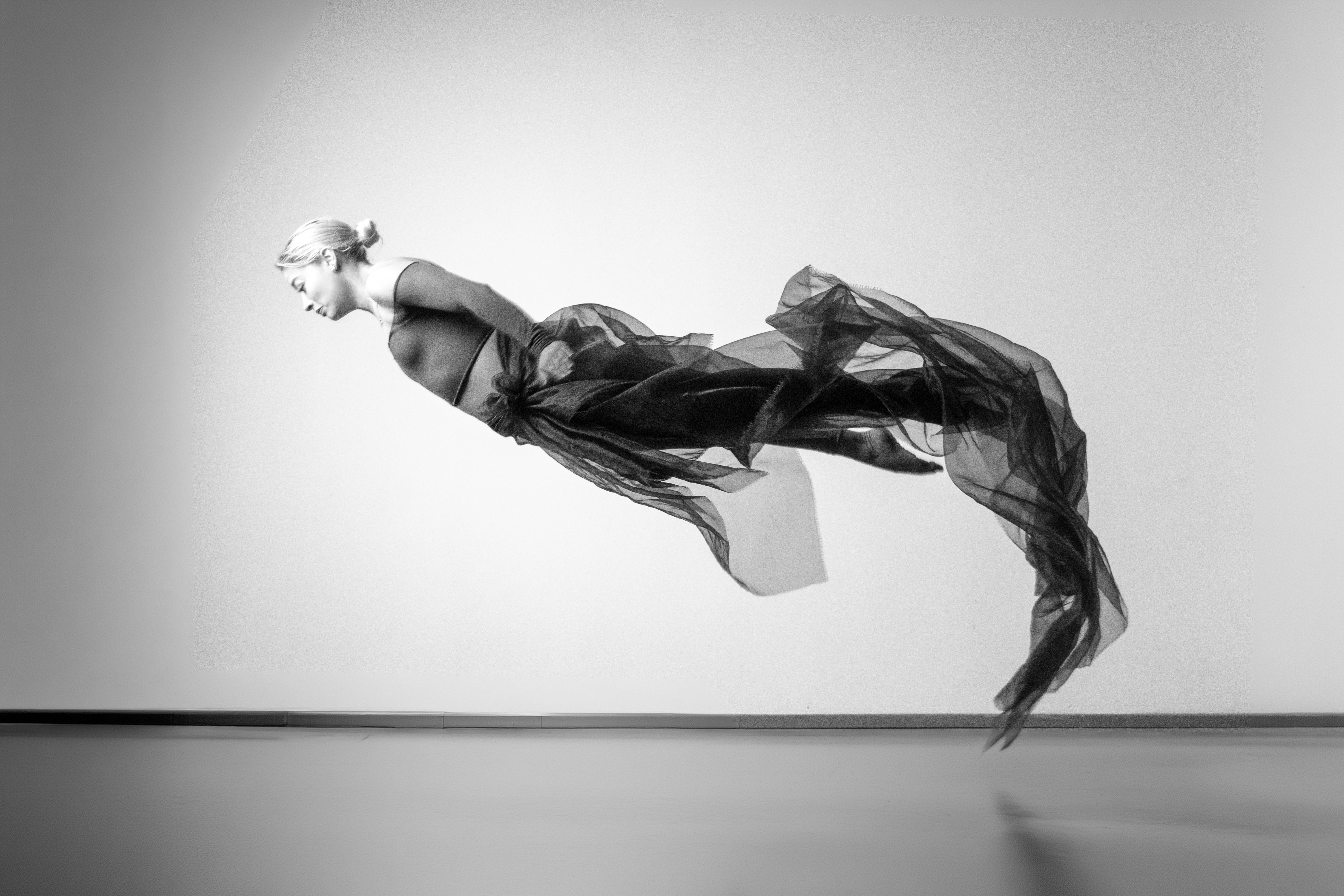Elegant Jump of Contemporary Ballet Dancer · Free Stock Photo