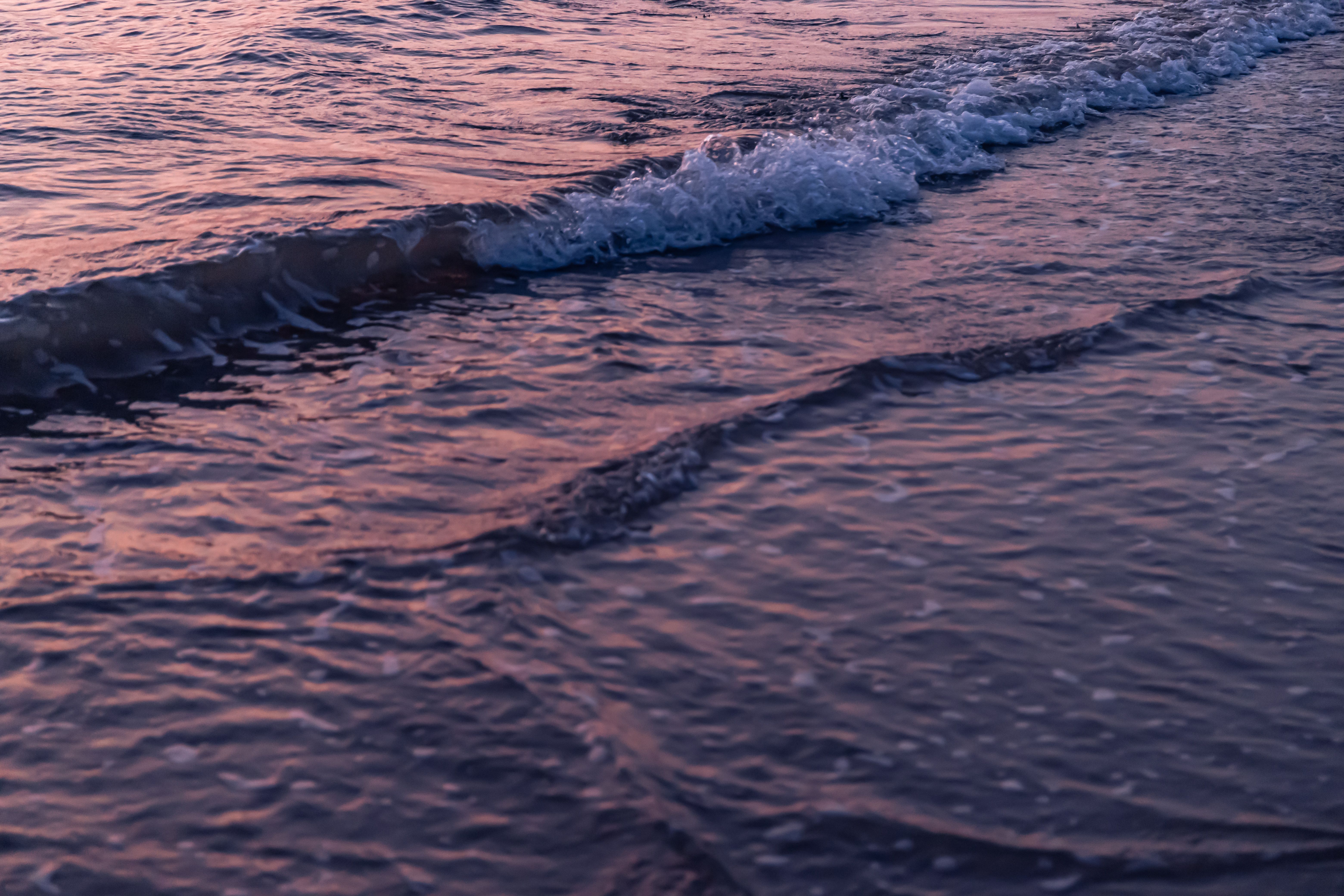 Water Waves · Free Stock Photo