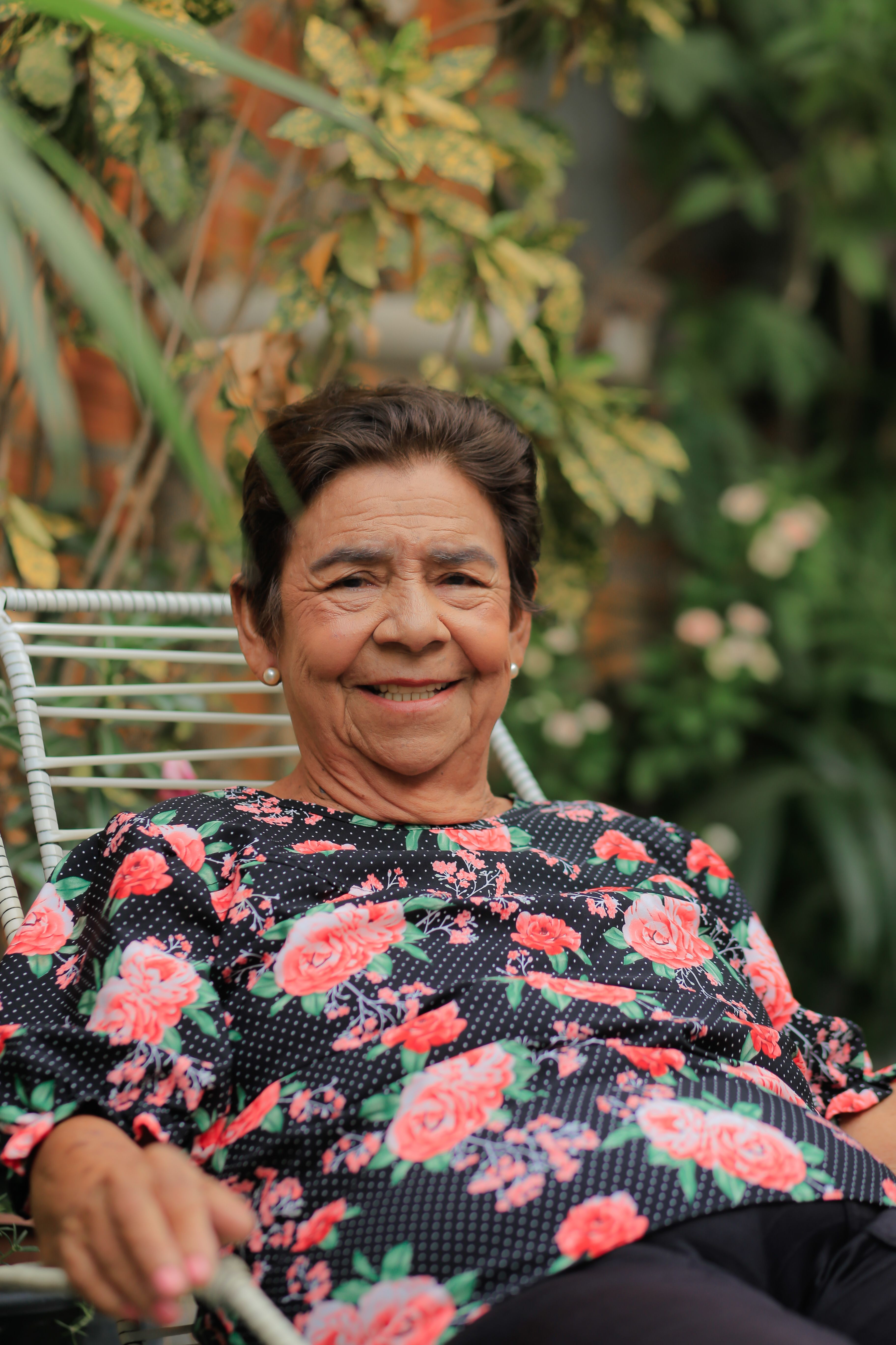 Person In A Garden, Surrounded By Greenery Or Flowers Photos, Download ...