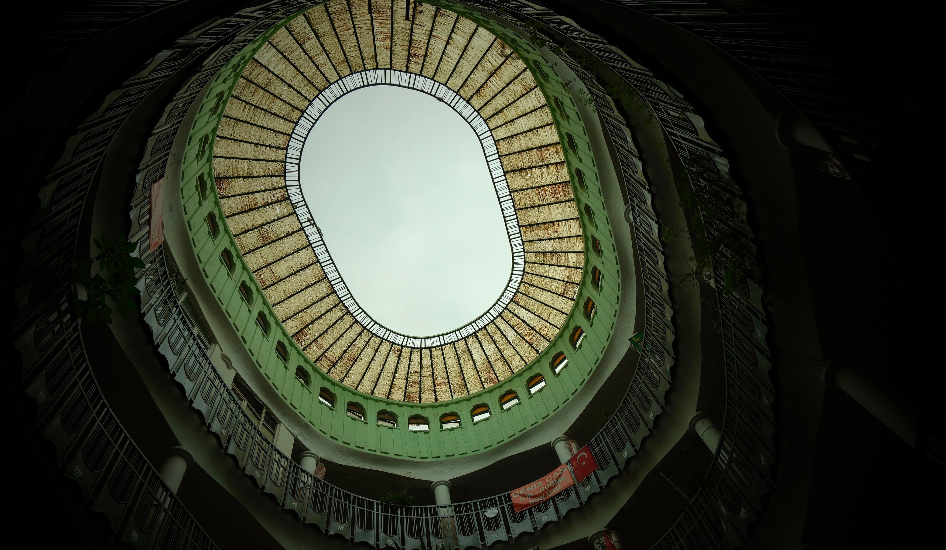 Circular Atrium Skylight in Bursa, Türkiye · Free Stock Photo