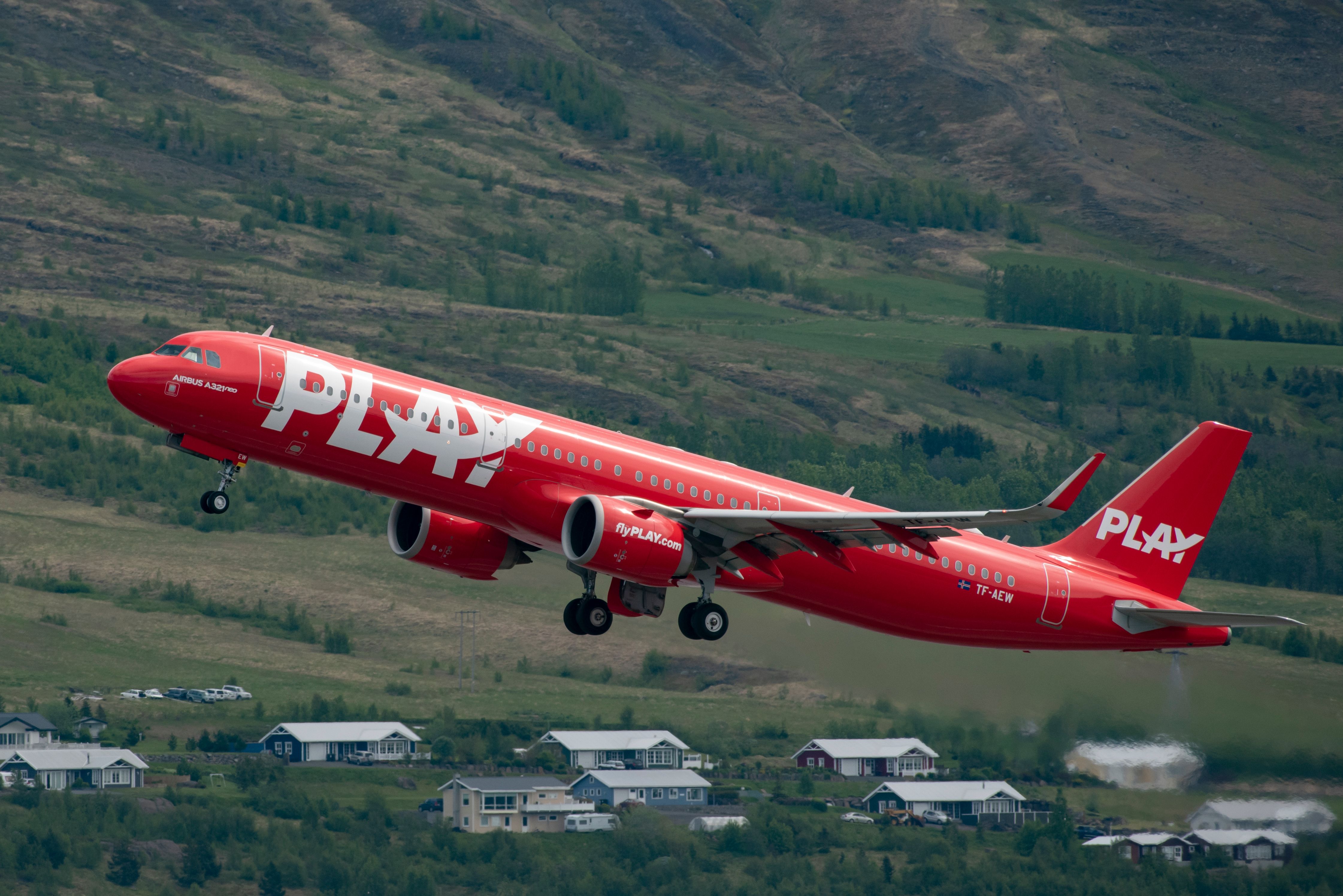 Play Airline Airbus A321 Neo Taking Off in Iceland · Free Stock Photo