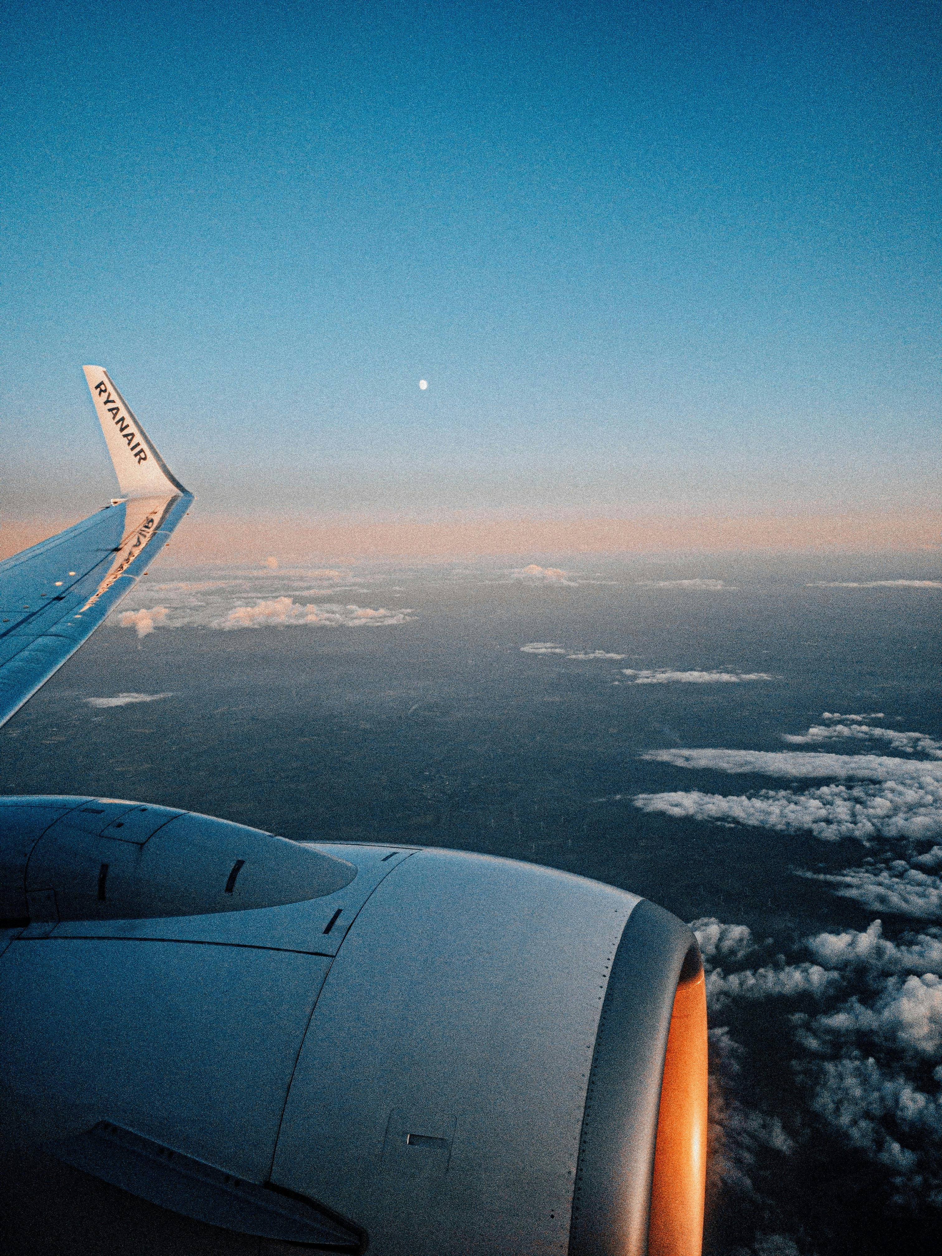 Ryanair Engine Photos, Download The BEST Free Ryanair Engine Stock ...