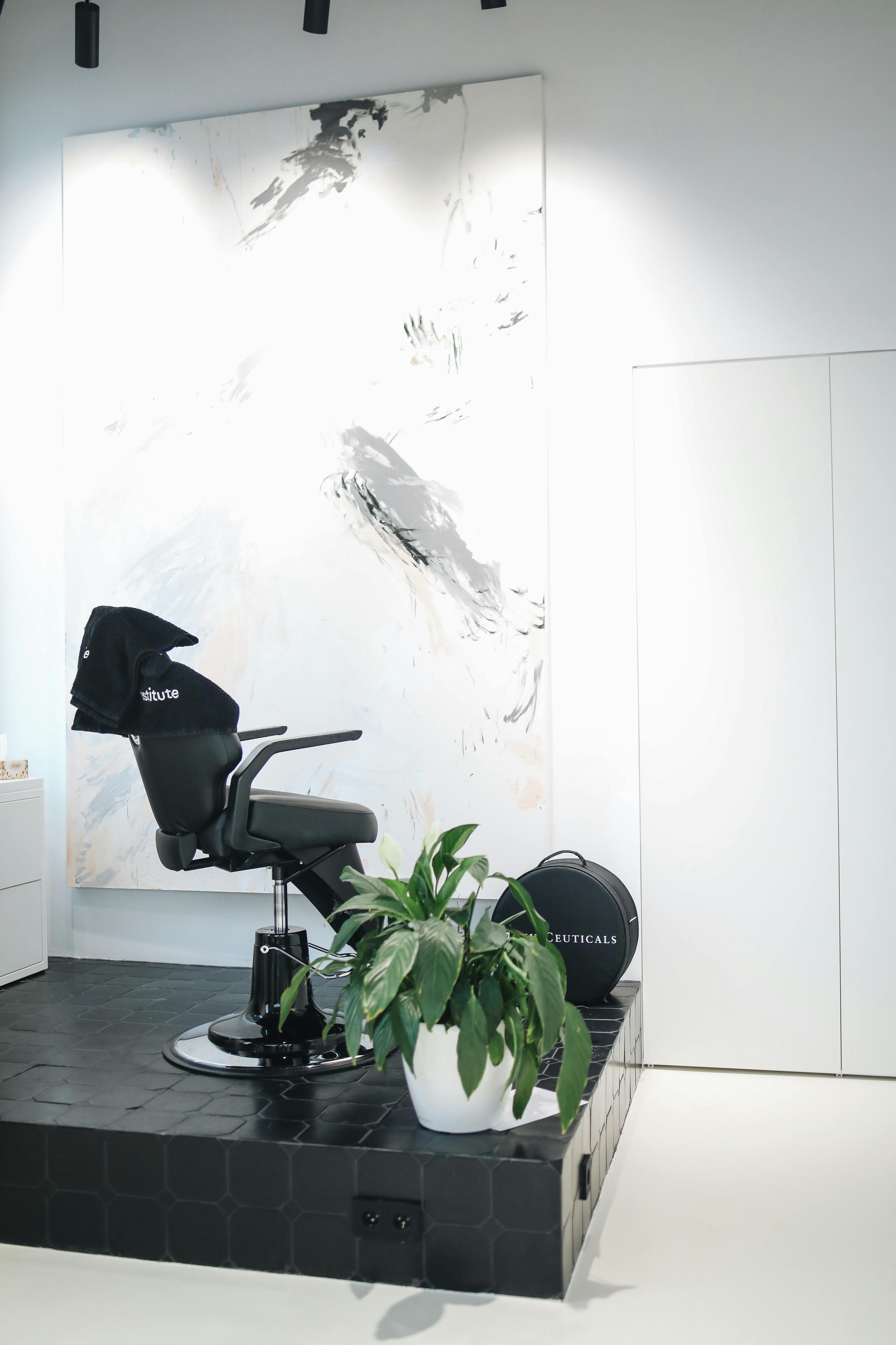 Beauty Salon Interior · Free Stock Photo
