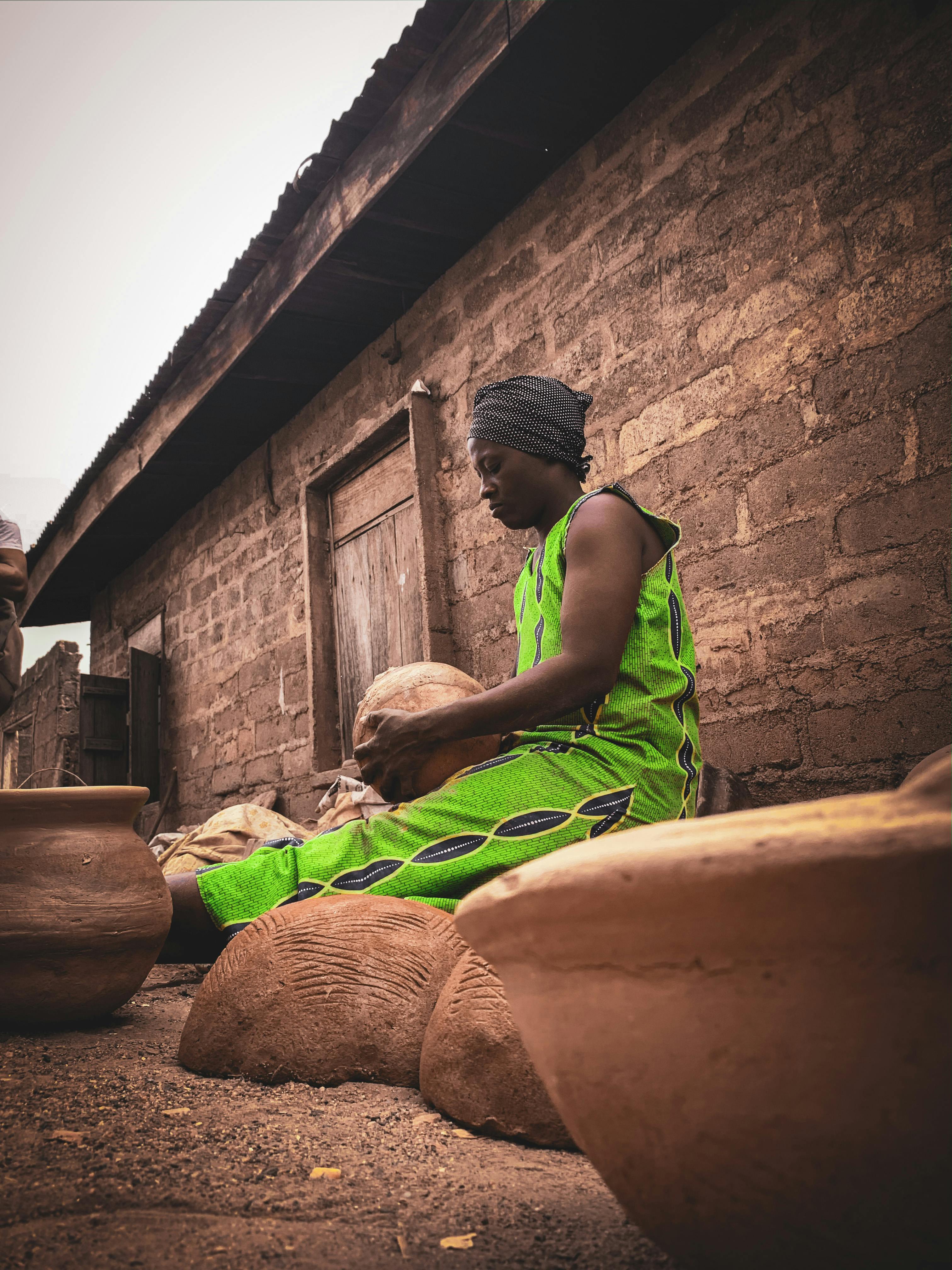 Yoruba Pottery 22 Photos & Videos Collected by Tope A. Asokere