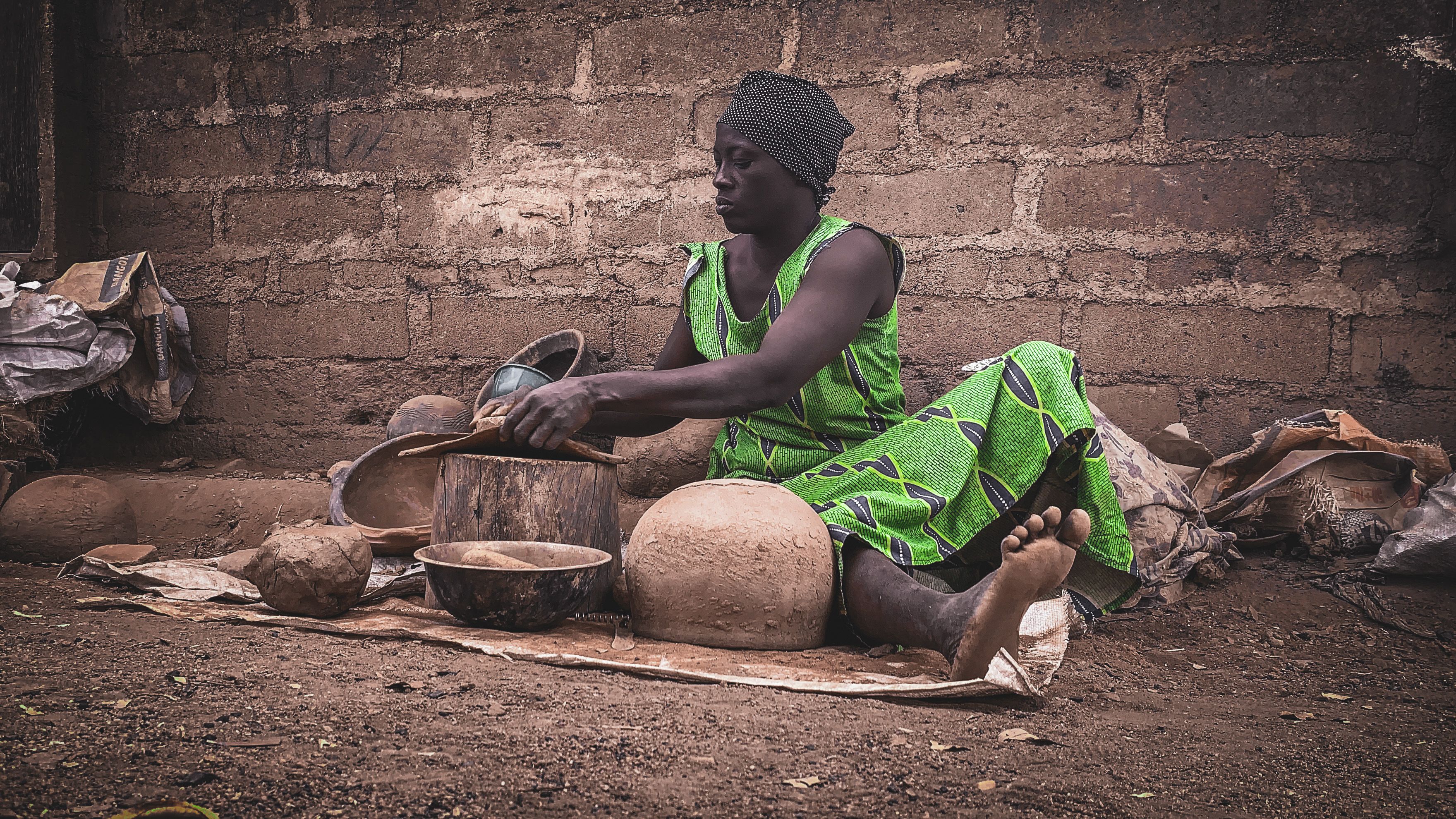 Yoruba Pottery 22 Photos & Videos Collected by Tope A. Asokere