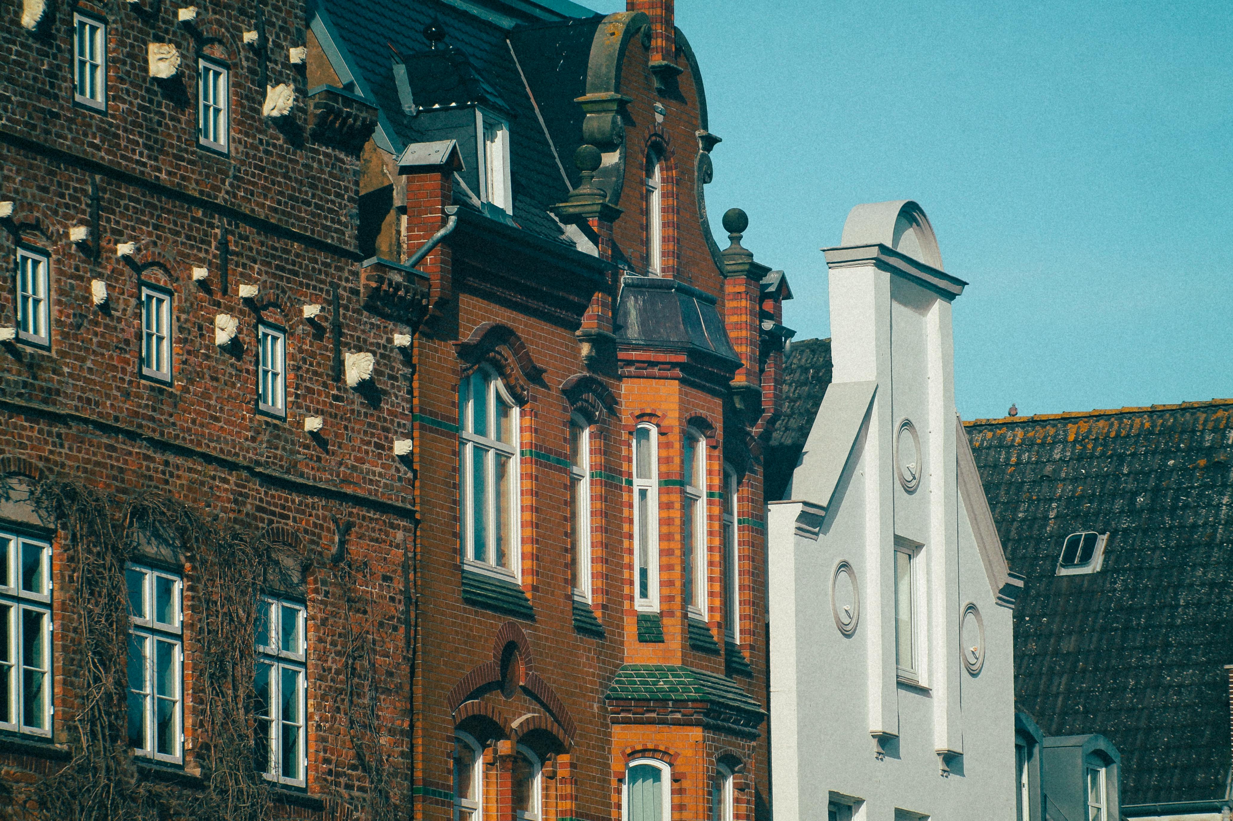 Architectural Photography Of Building · Free Stock Photo