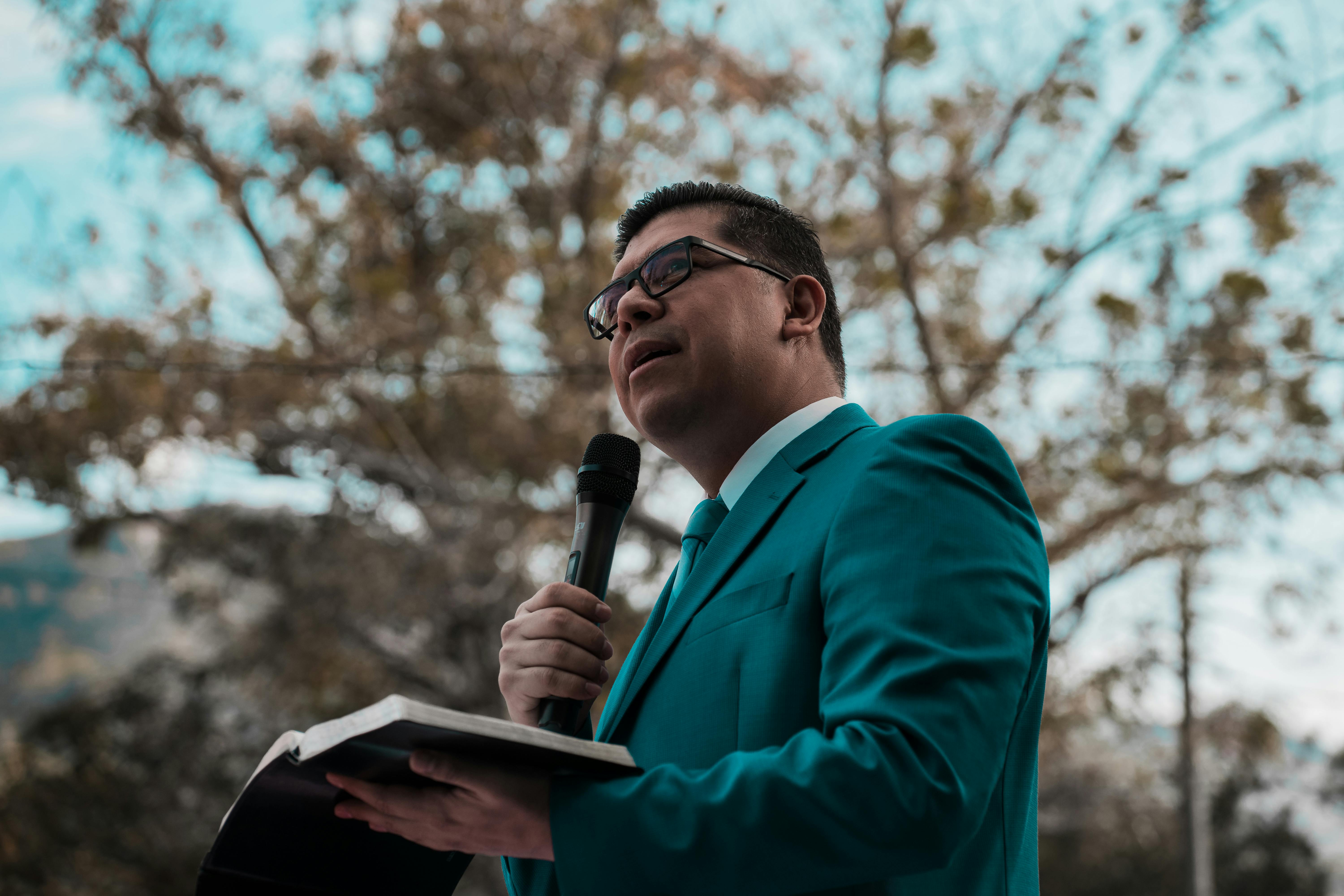 50+ Amazing Speech Photos · Pexels · Free Stock Photos