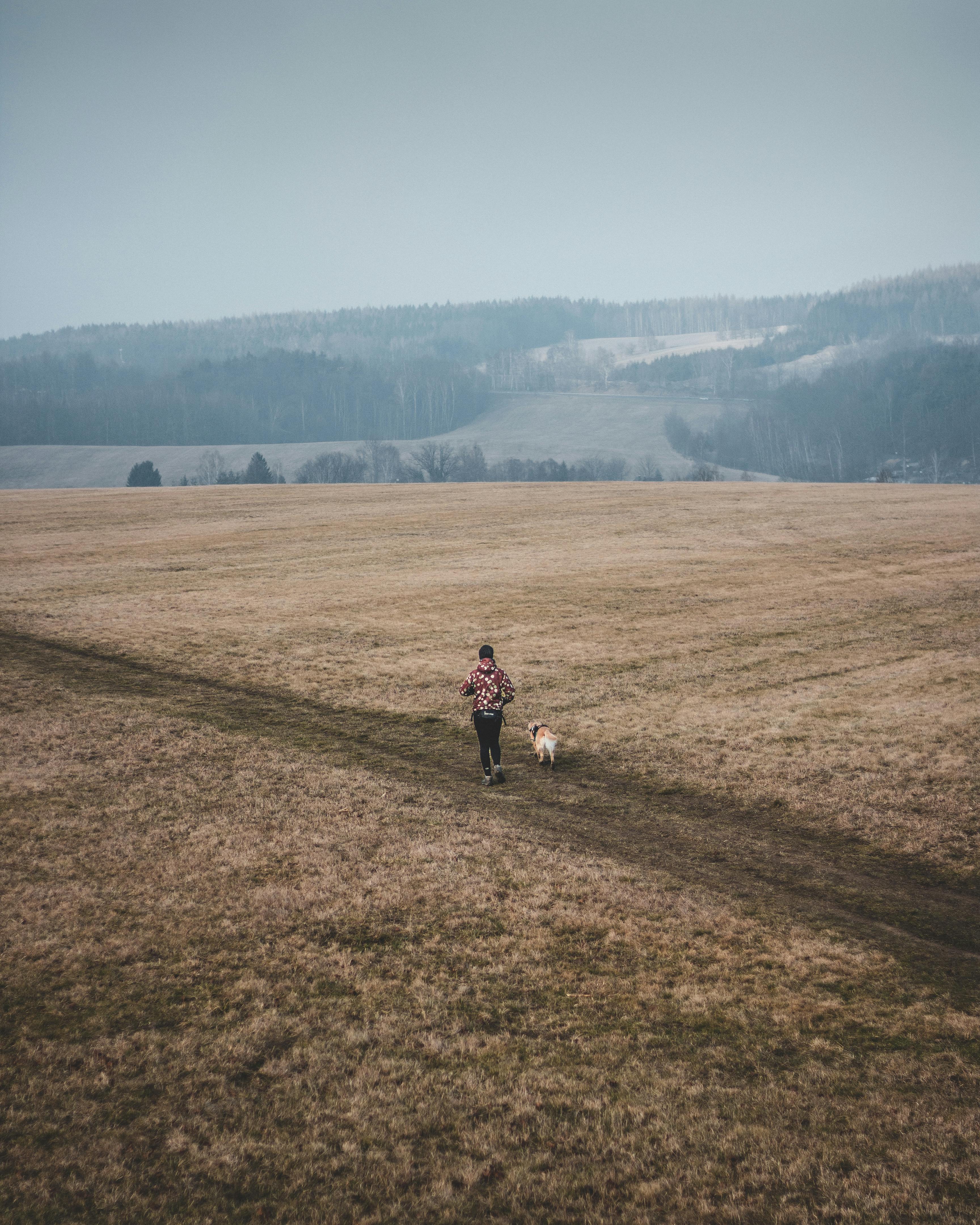 Countryside People Happily Exploring The Land Photos, Download The BEST ...