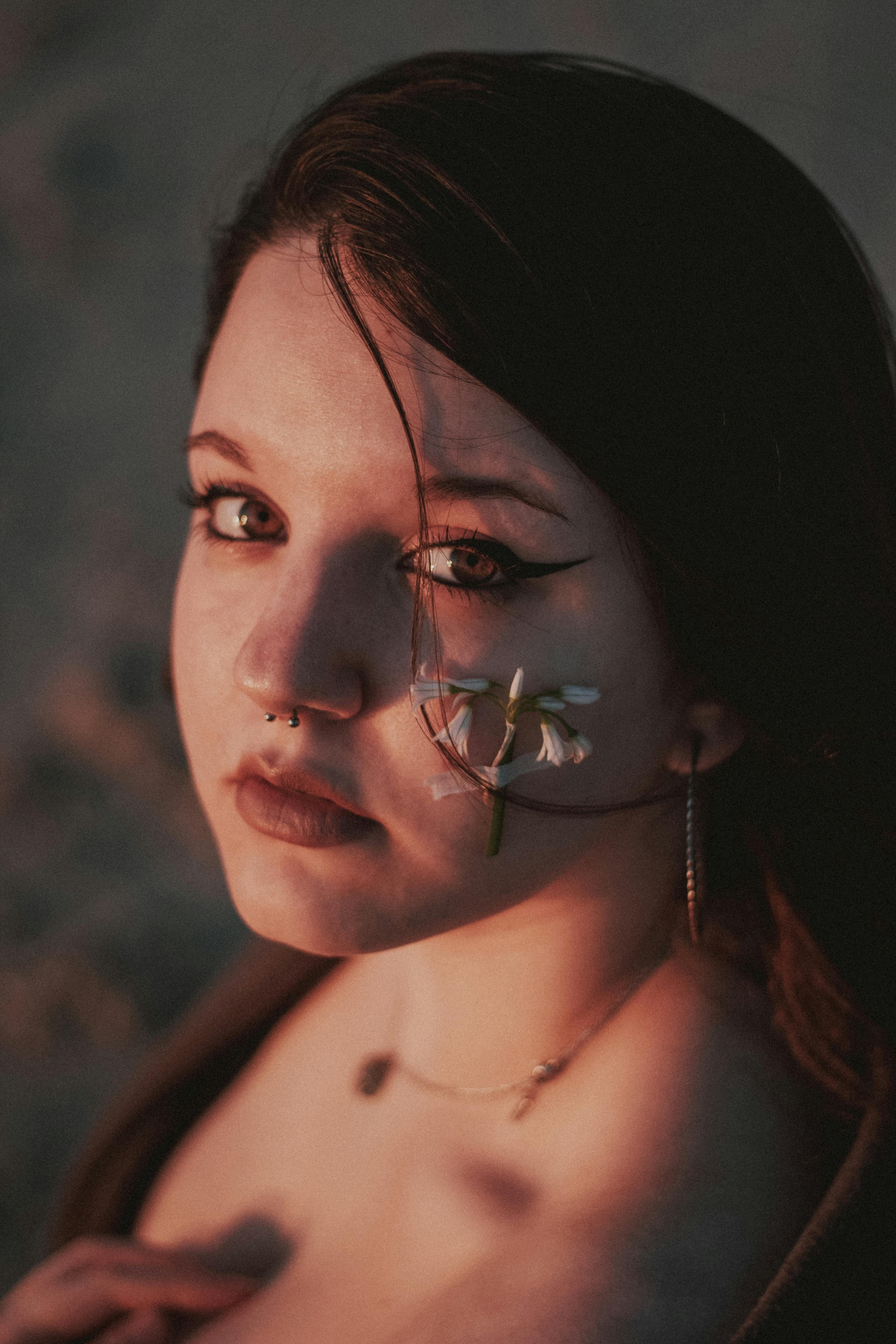 Penjaga Lady Liner Photos, Download The BEST Free Penjaga Lady Liner ...