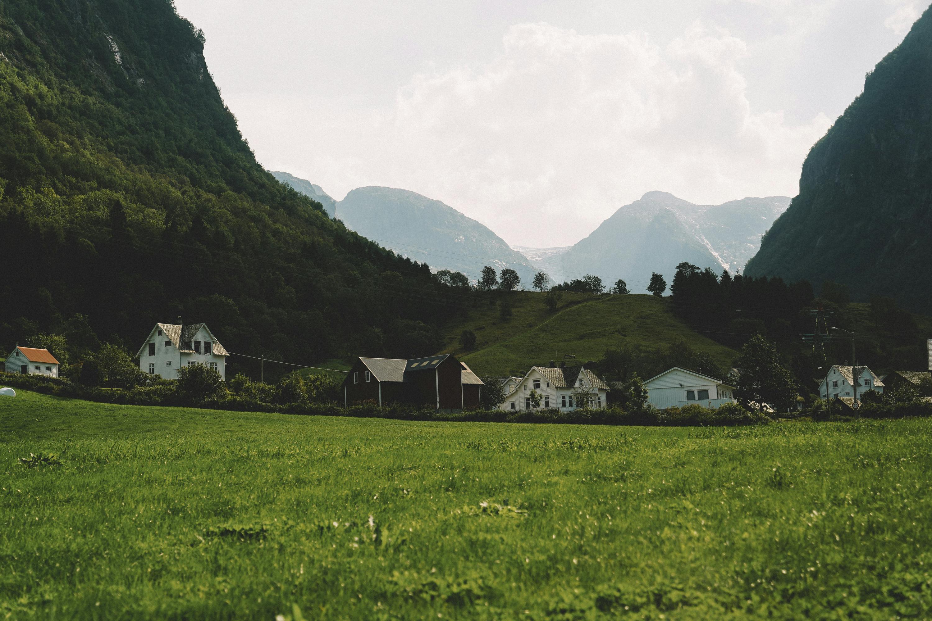 Houses In Countryside Area · Free Stock Photo