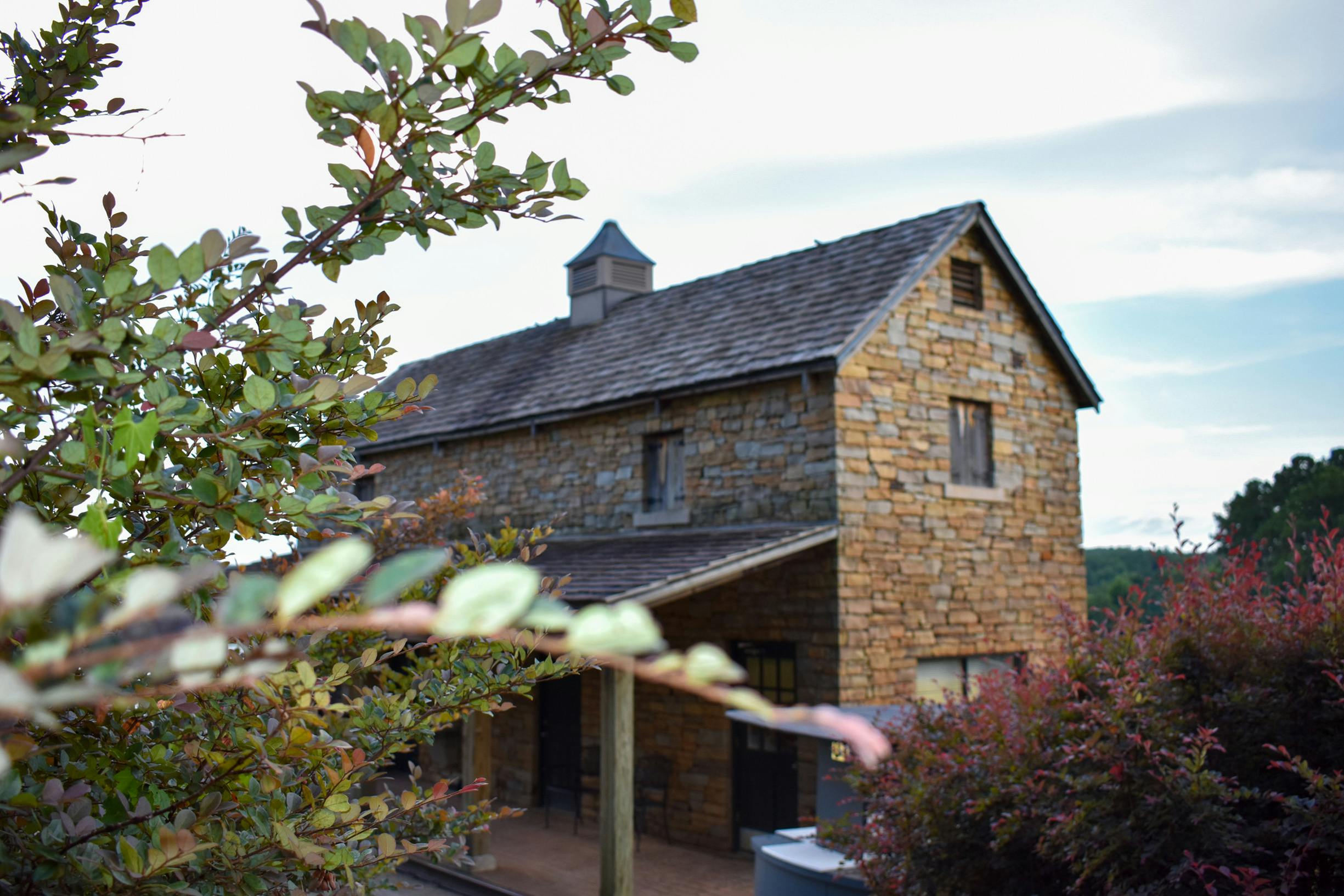 Brown Brick House · Free Stock Photo