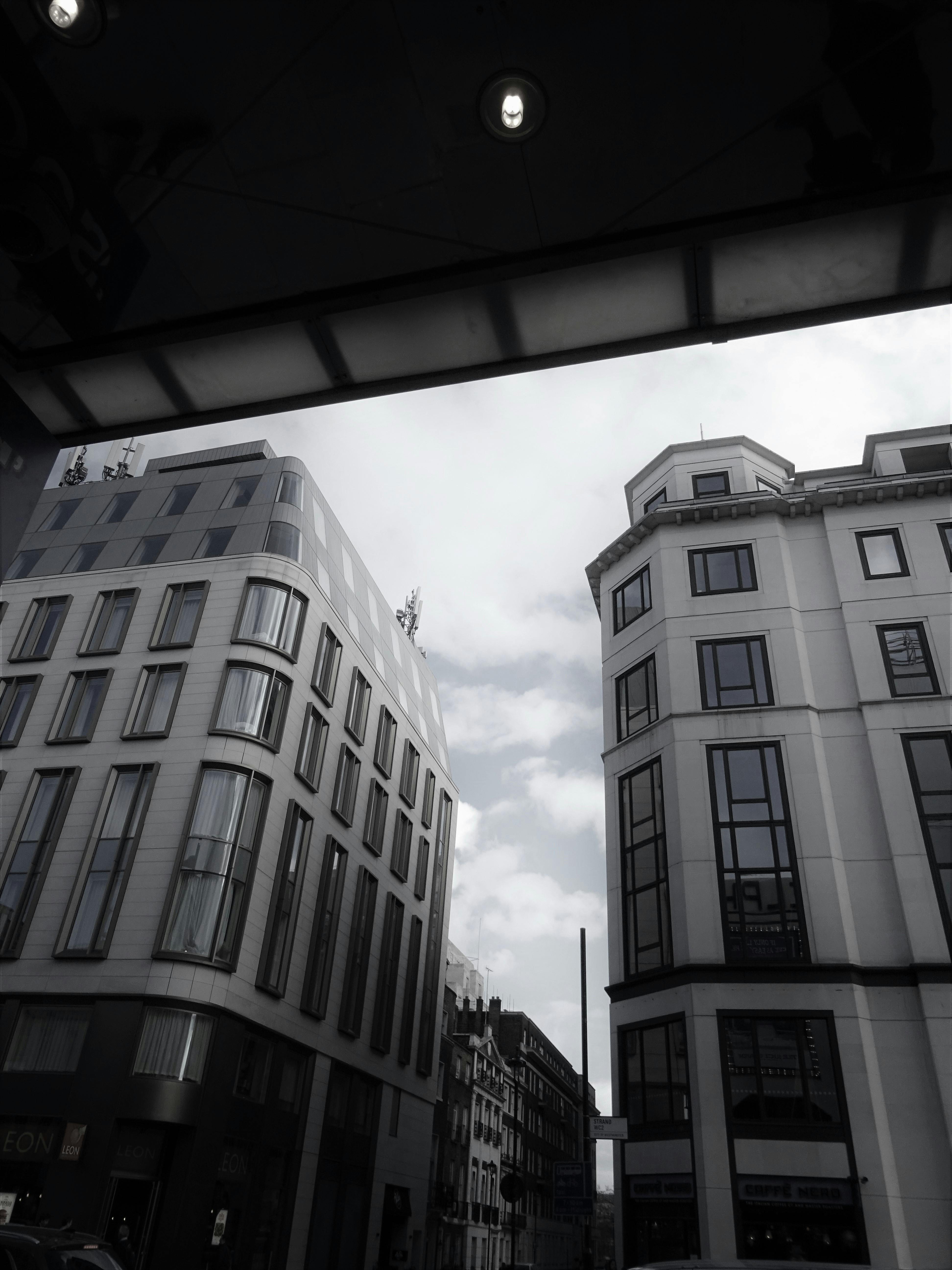 Architectural Photography Of Building · Free Stock Photo