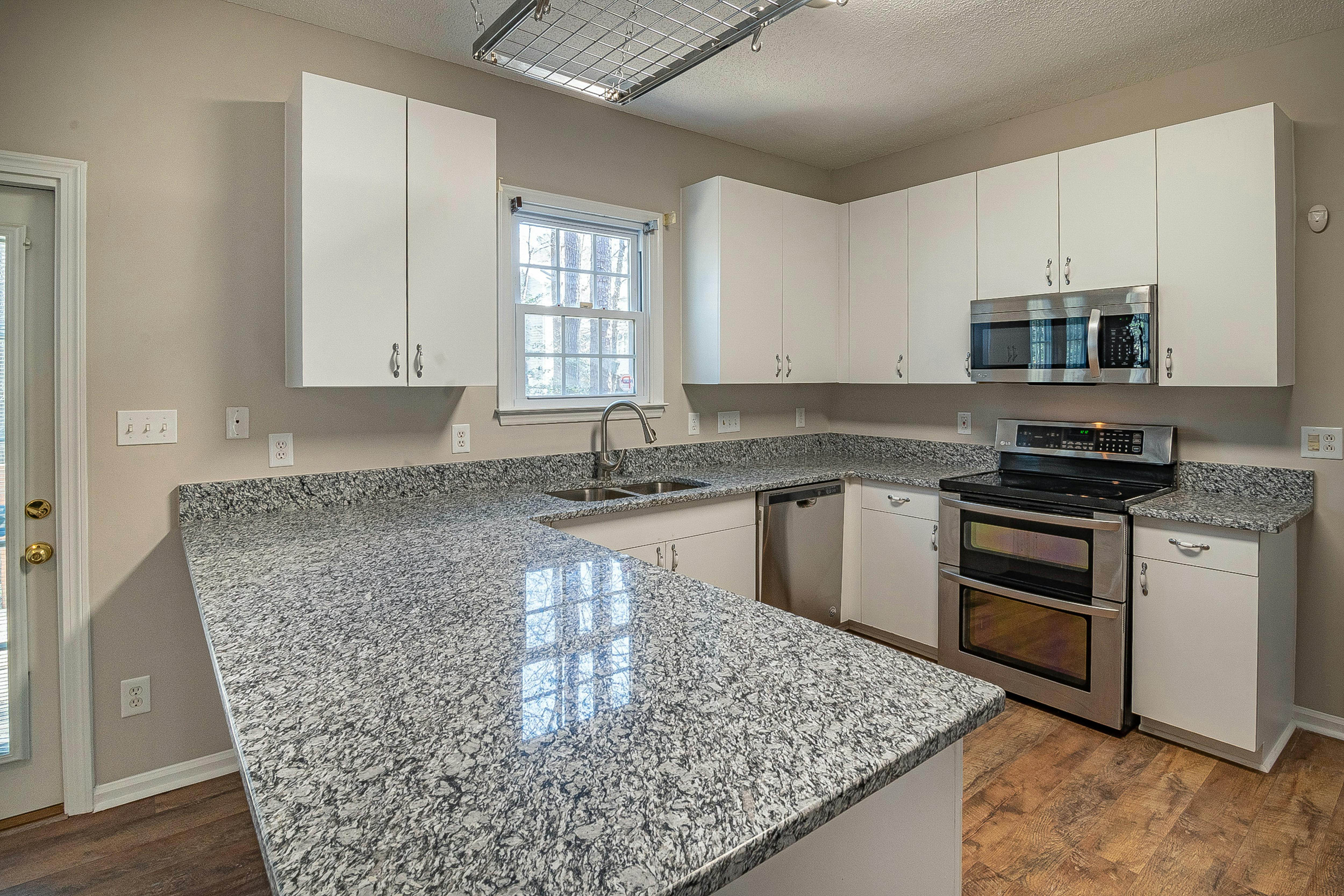 Kitchen Counter · Free Stock Photo