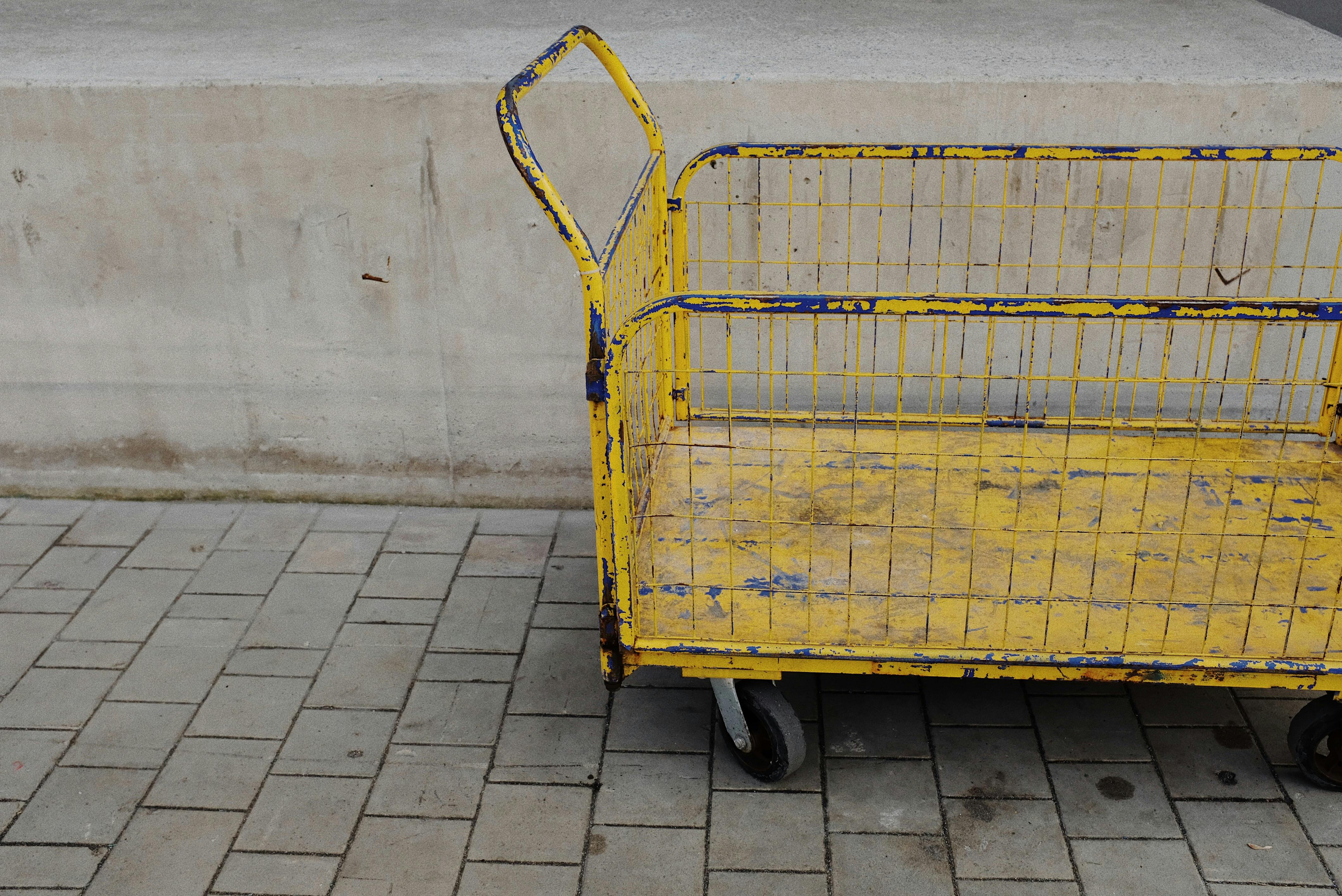 Yellow and Black Utility Trailer · Free Stock Photo