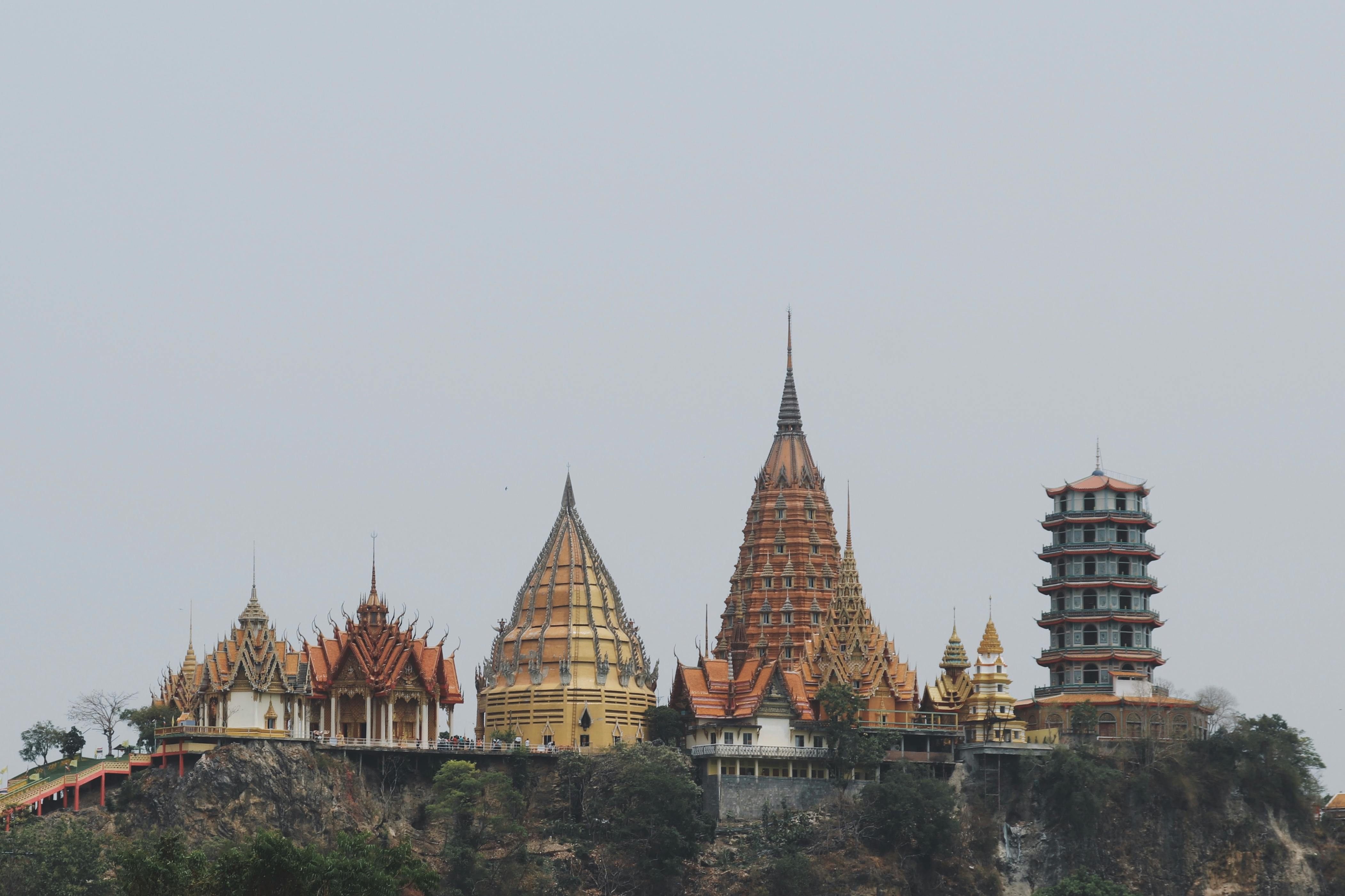 Nisachon P - Photography