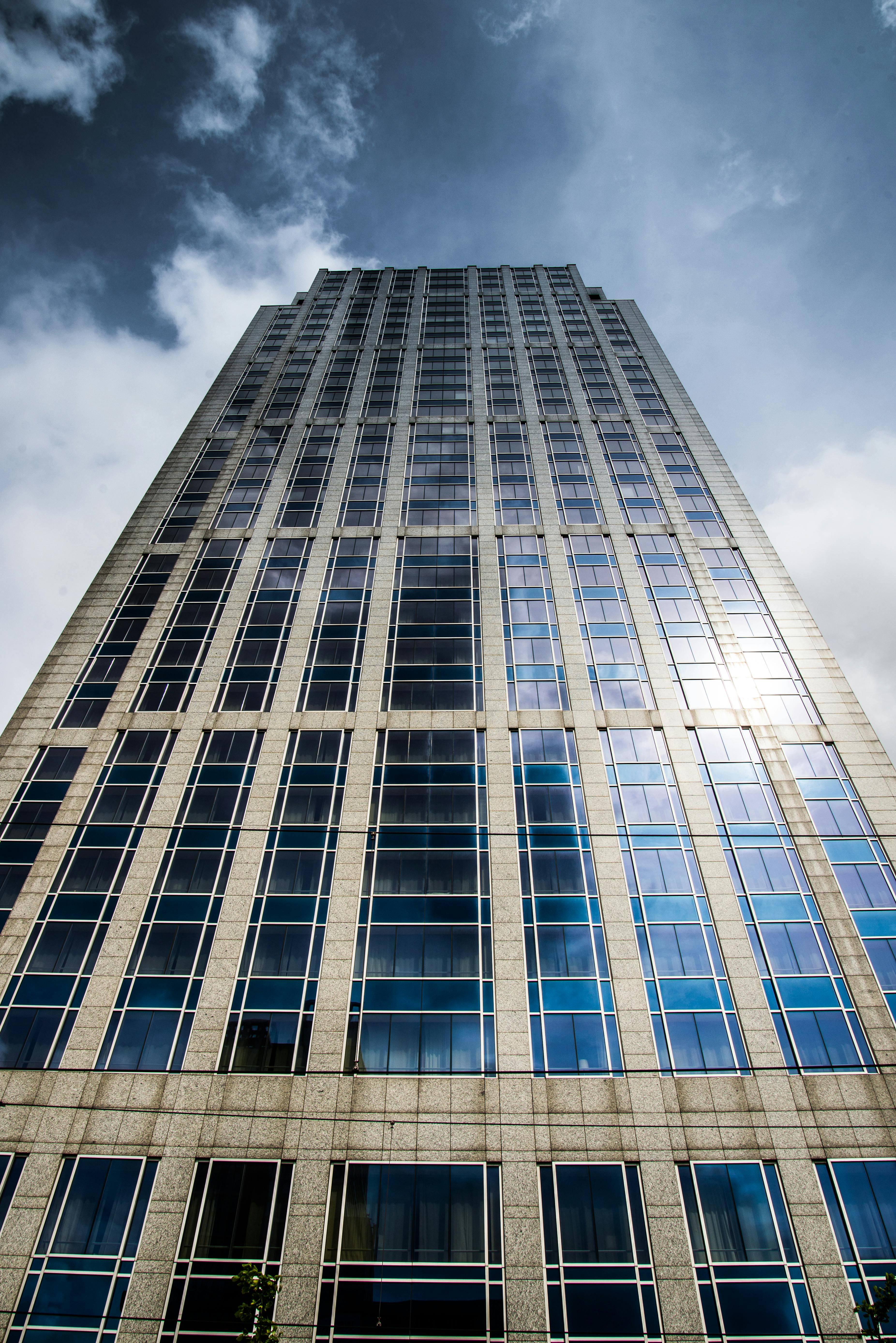 Glass Building · Free Stock Photo