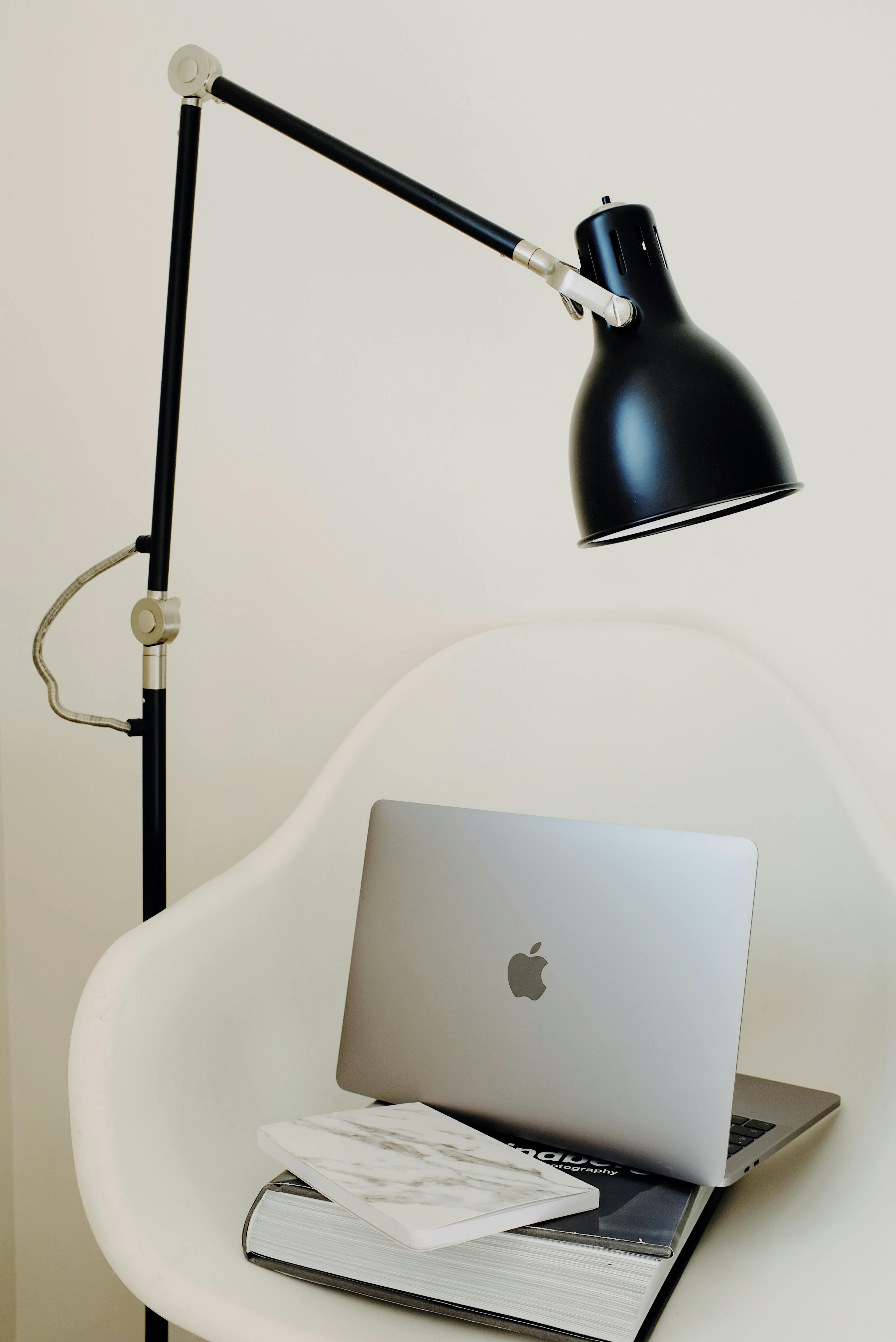 Study Lamp White Background Photos, Download The BEST Free Study Lamp ...