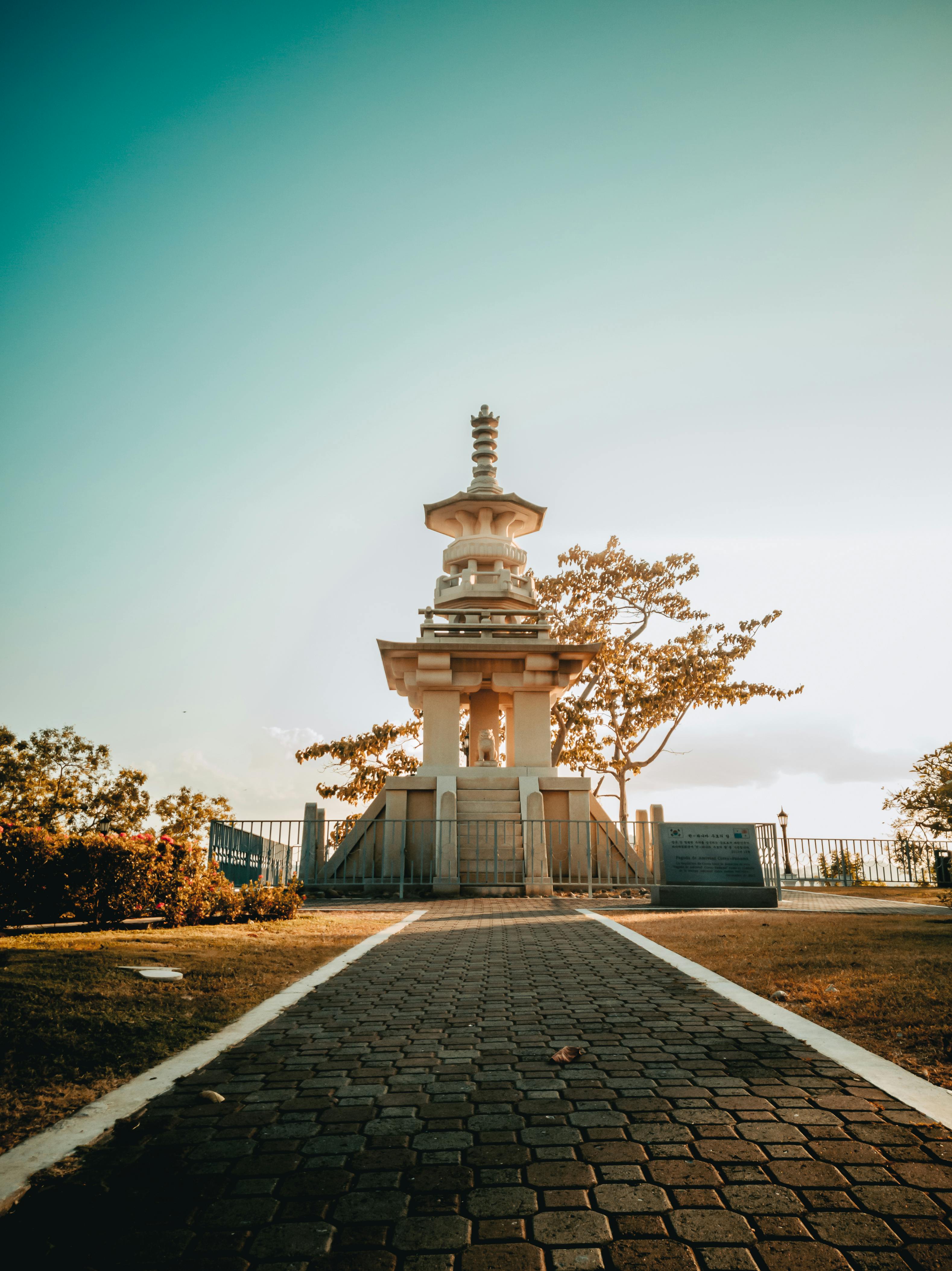 Small temple with old fashioned architecture · Free Stock Photo