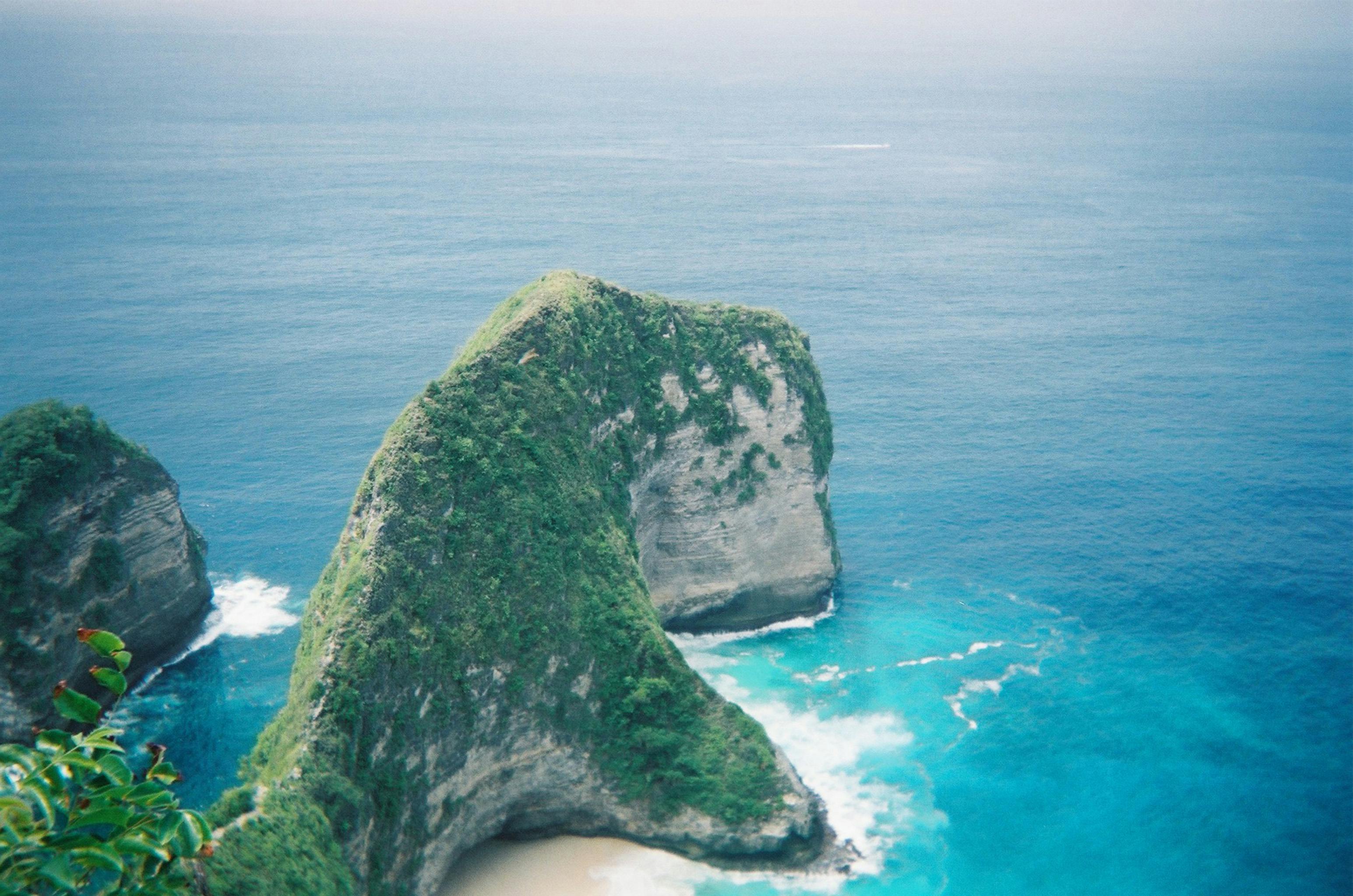 Top View of a Island on the Ocean · Free Stock Photo