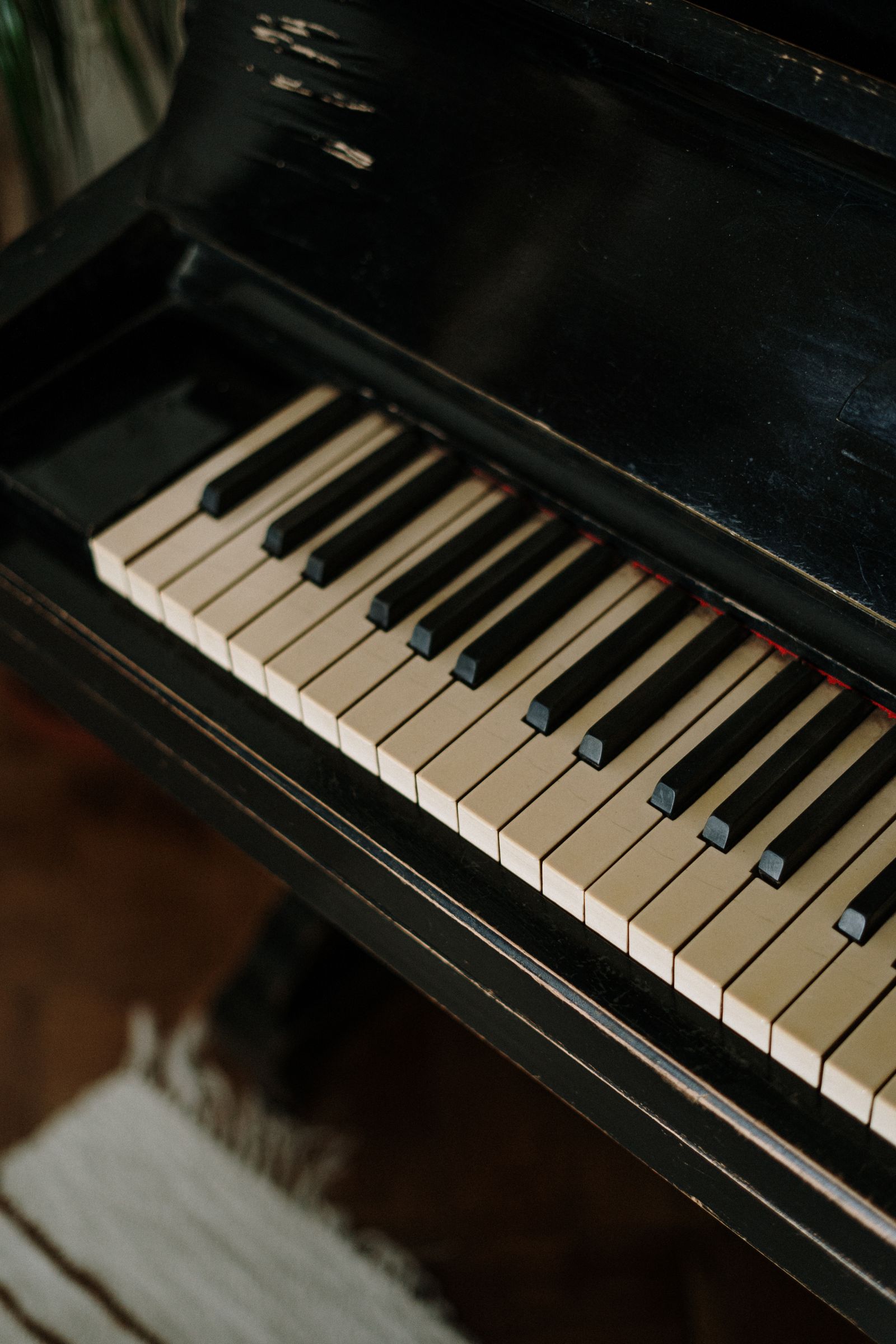 Comment choisir le meilleur piano classique pour votre maison Un guide ...