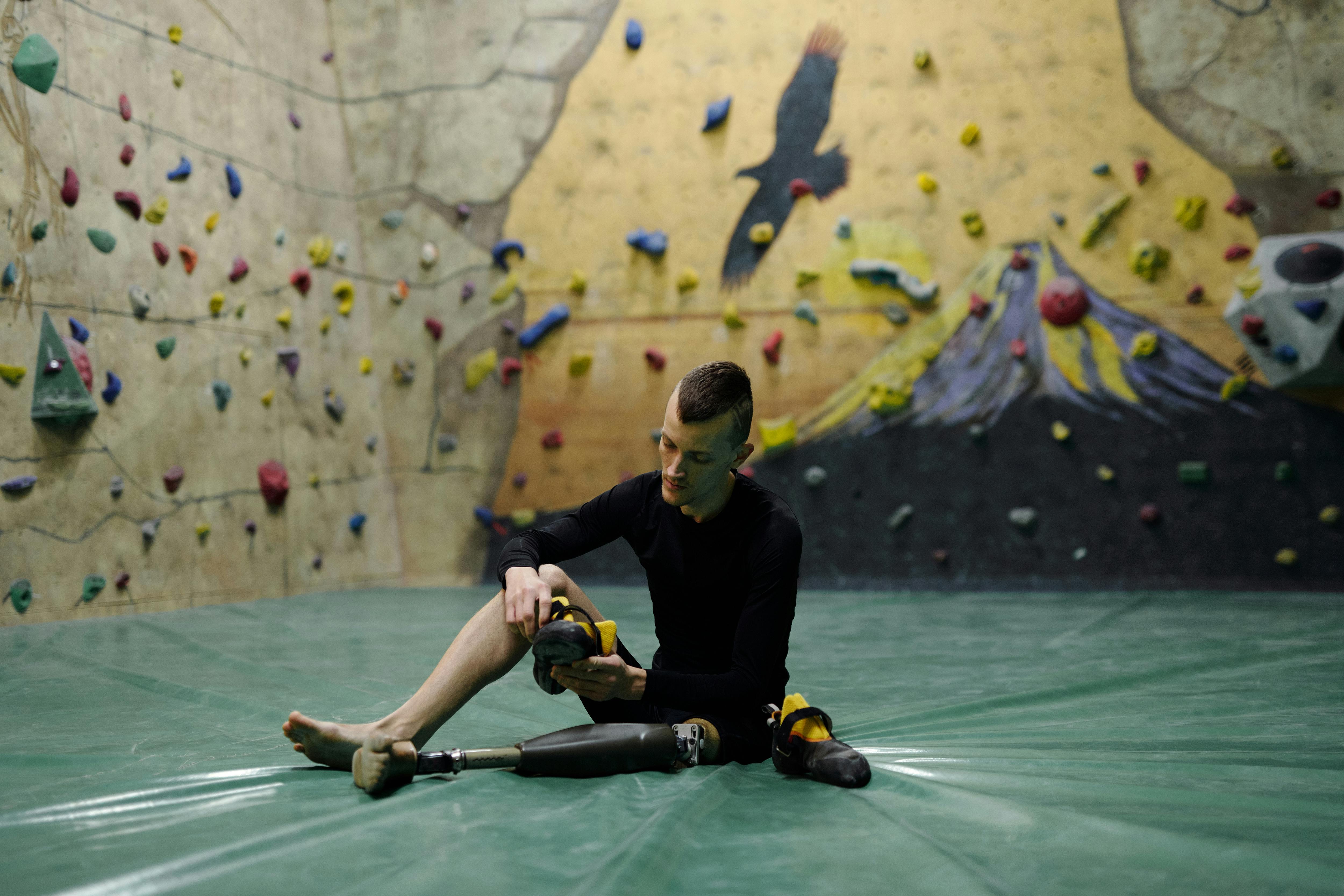 Man Getting Ready For Wall Climbing · Free Stock Photo
