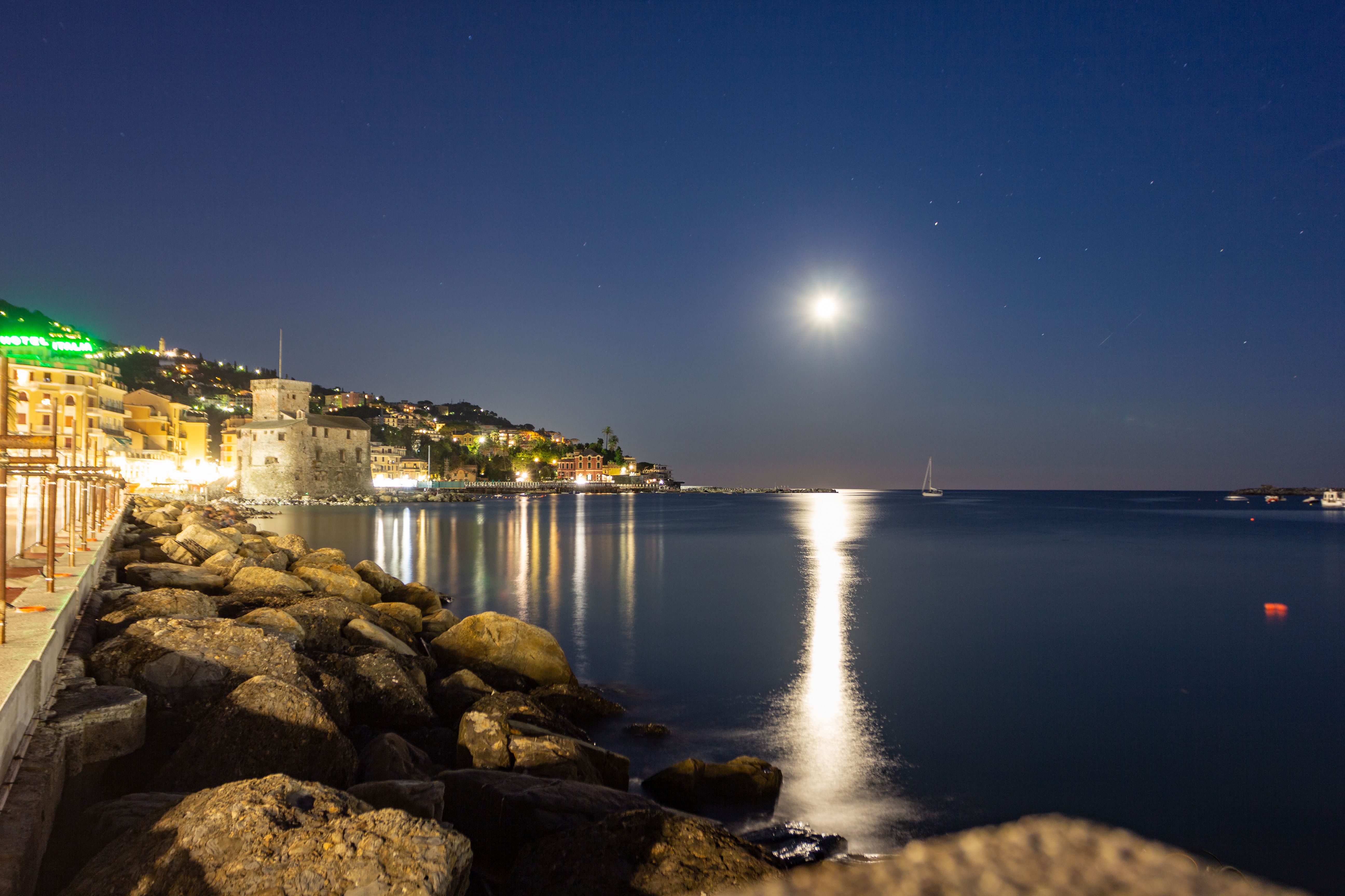 Night Castles Photos, Download The BEST Free Night Castles Stock Photos ...