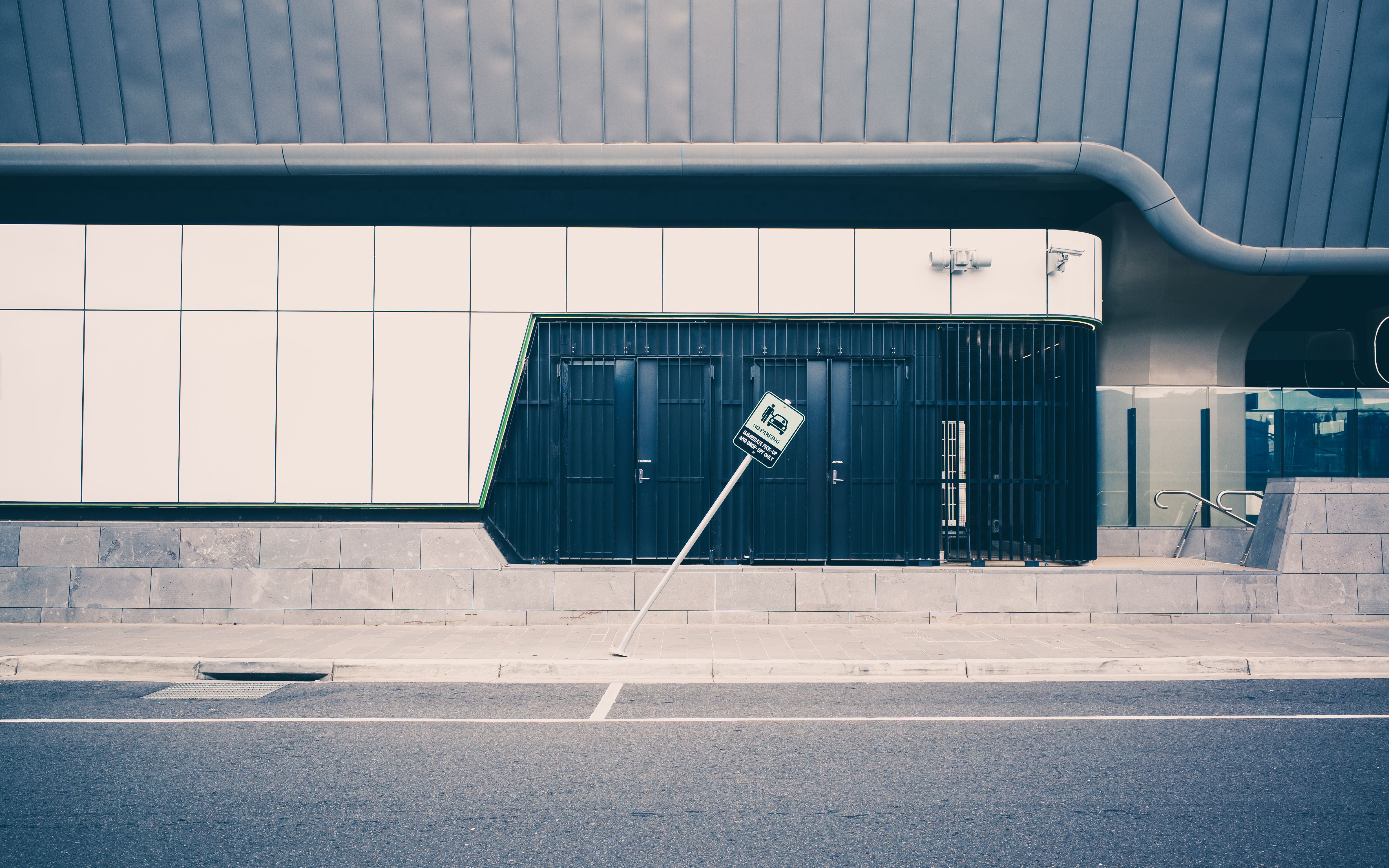 Bent Sign Photos, Download The BEST Free Bent Sign Stock Photos & HD Images