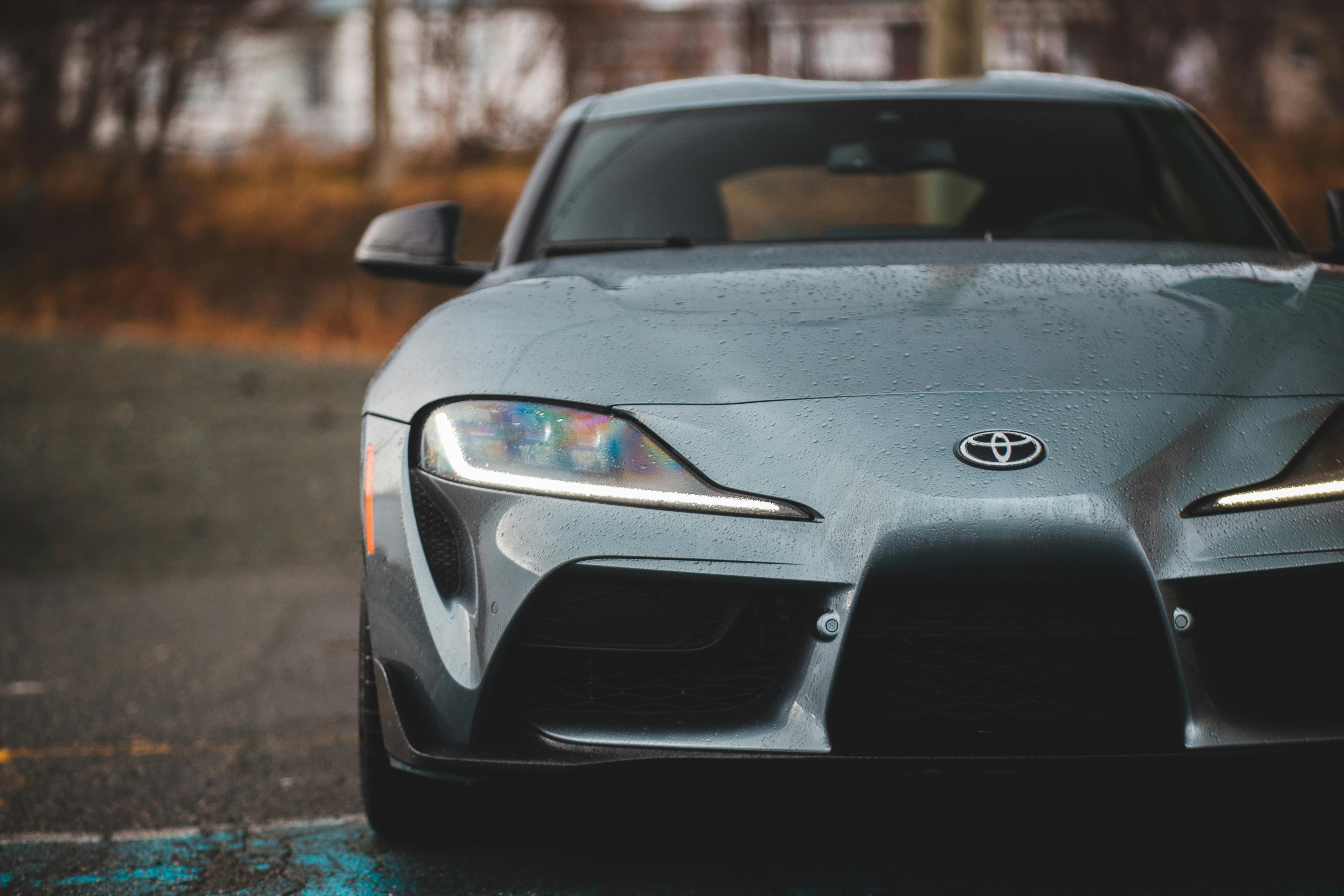 Gray Toyota on Road · Free Stock Photo