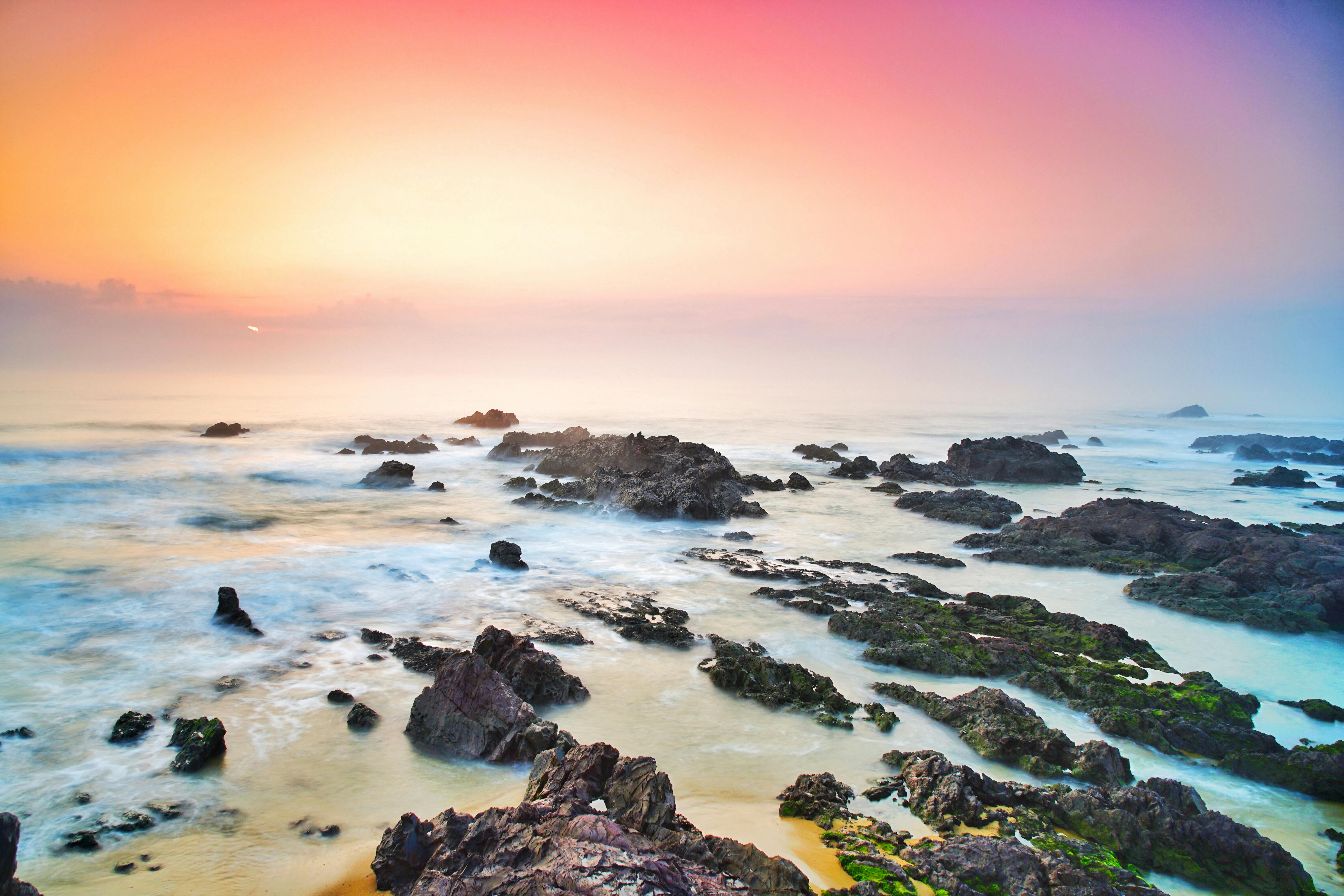 Rocky Shore With Rocks on the Side · Free Stock Photo