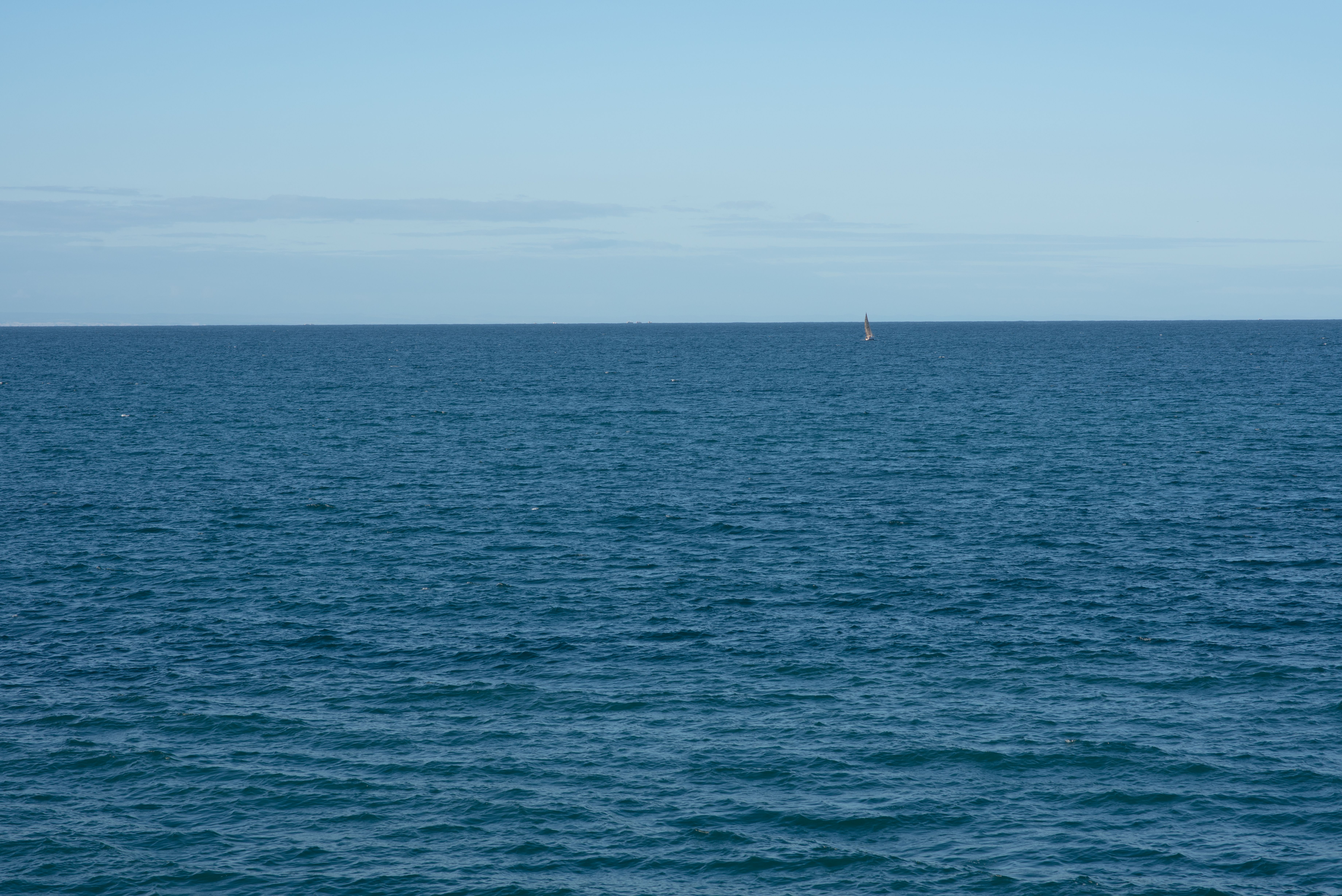 Blue Body of Water · Free Stock Photo