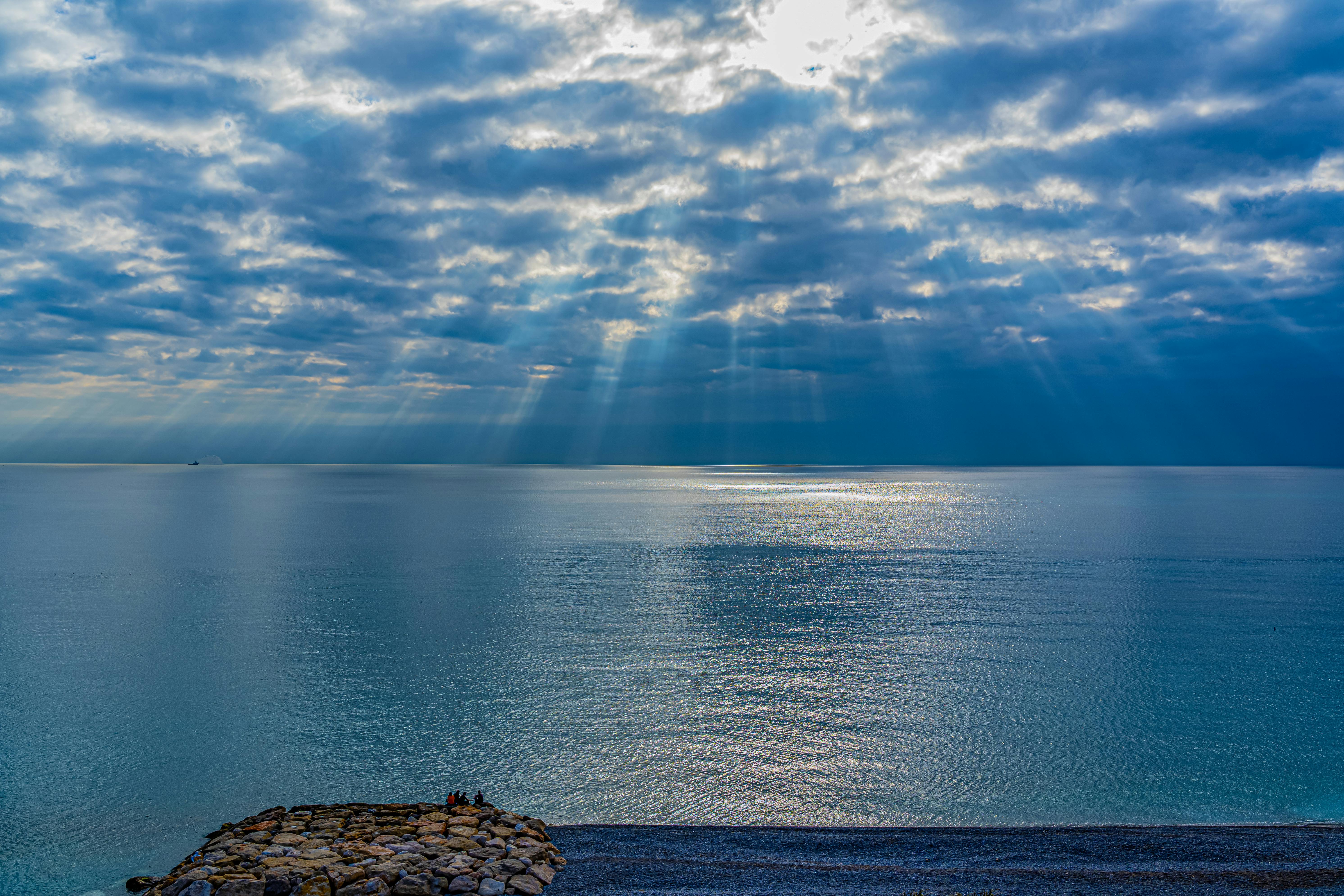 Ocean View During Cloudy Day · Free Stock Photo