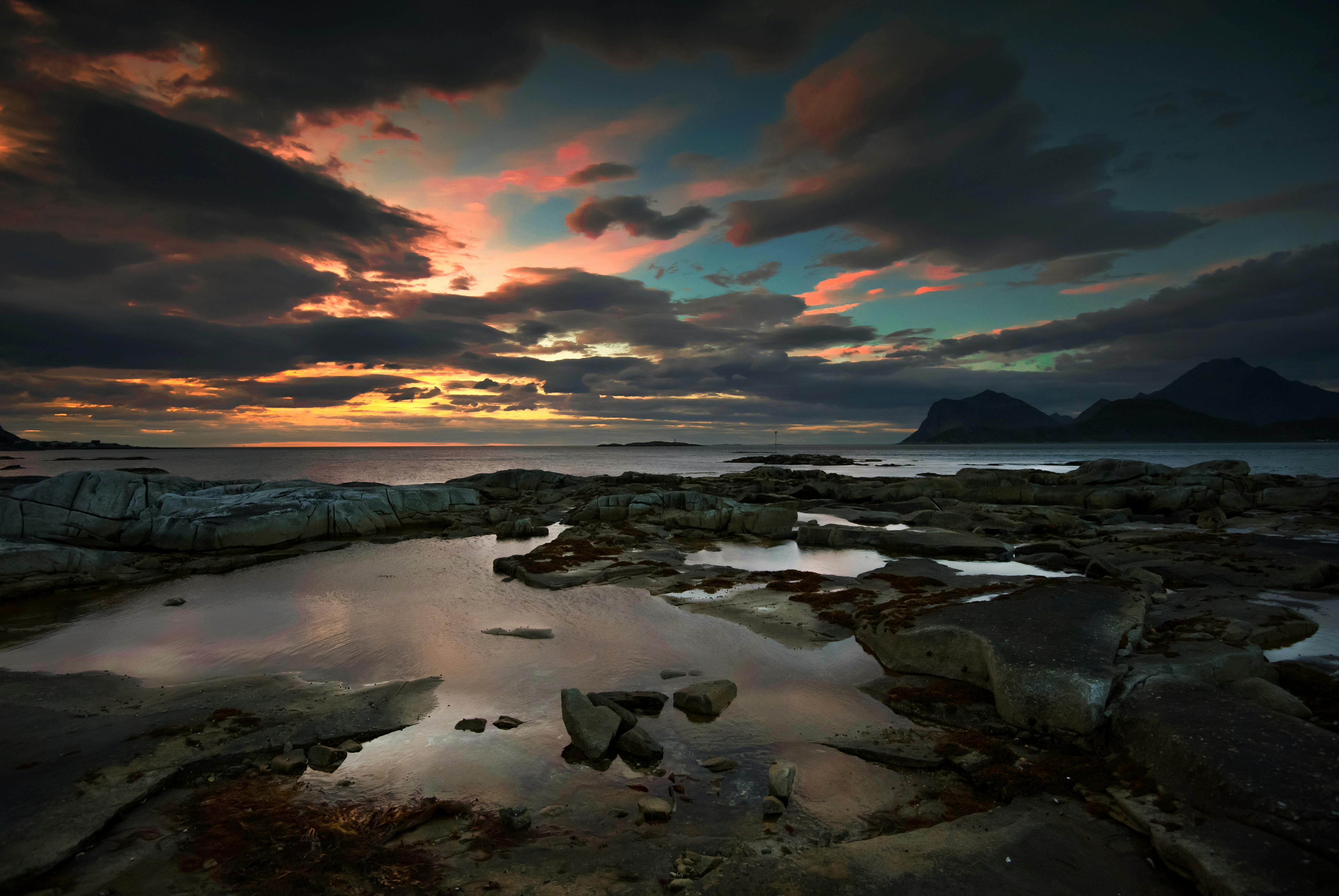 Scenic View of the Sea · Free Stock Photo