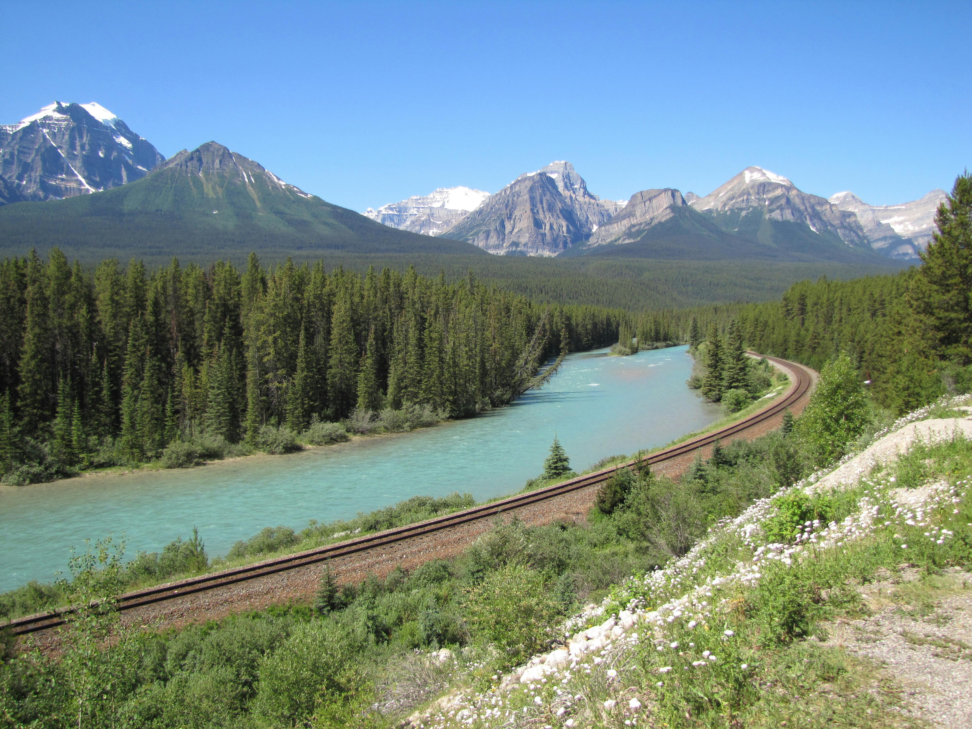 Canada 10 Photos & Videos Collected by Steve Tingley